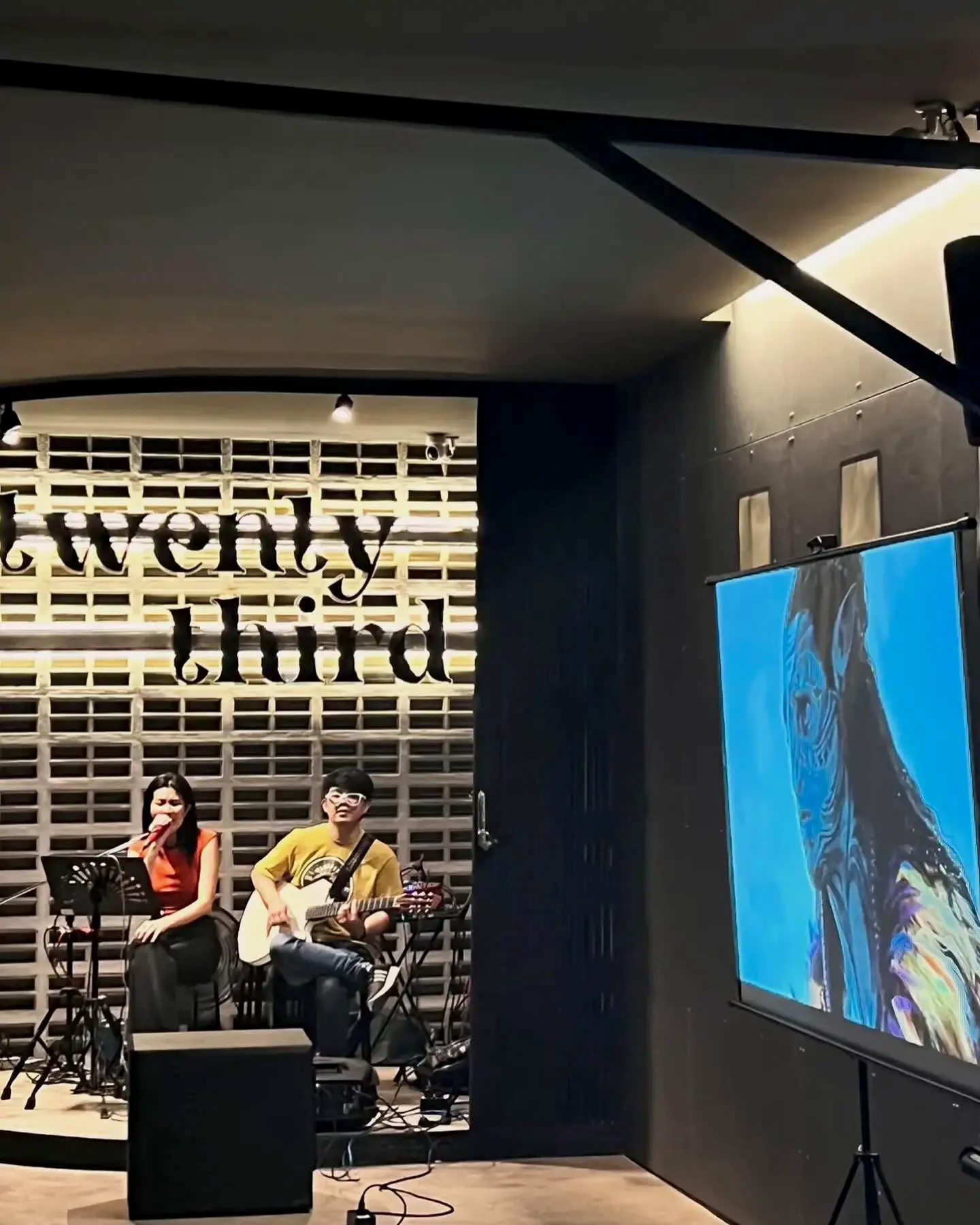 —23rd Twenty Third Bar 🥃 บาร์เล็กๆ สไตล์แคมป์ | แกลเลอรีที่โพสต์โดย P ...