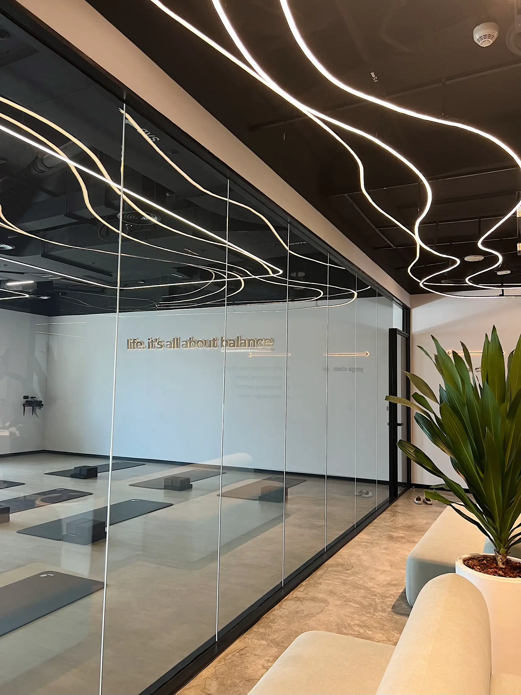 รีวิววว EQUILAB Fitness studio | แกลเลอรีที่โพสต์โดย Pewpew💖 | Lemon8