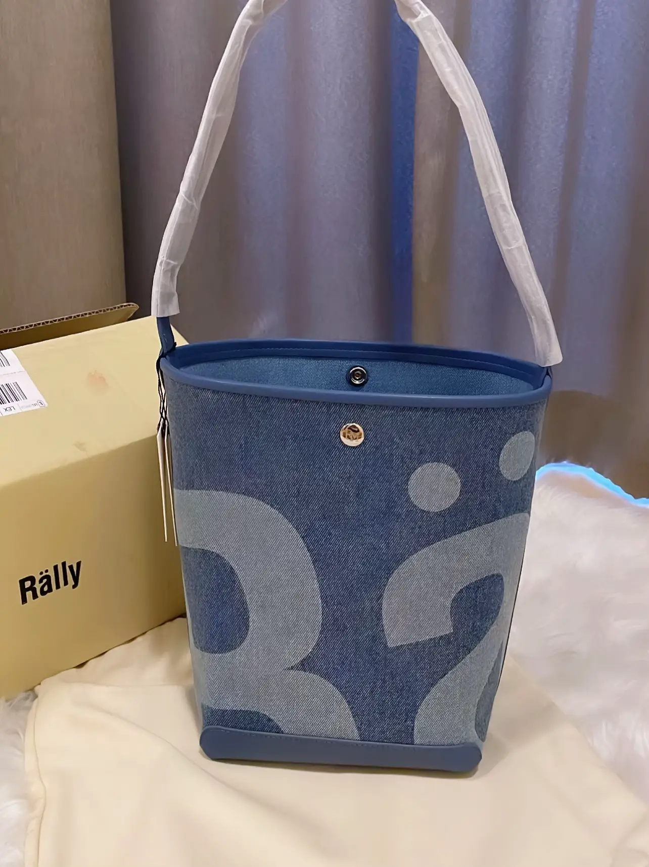 Rally The Bag Denim | แกลเลอรีที่โพสต์โดย Kwang🦌 | Lemon8