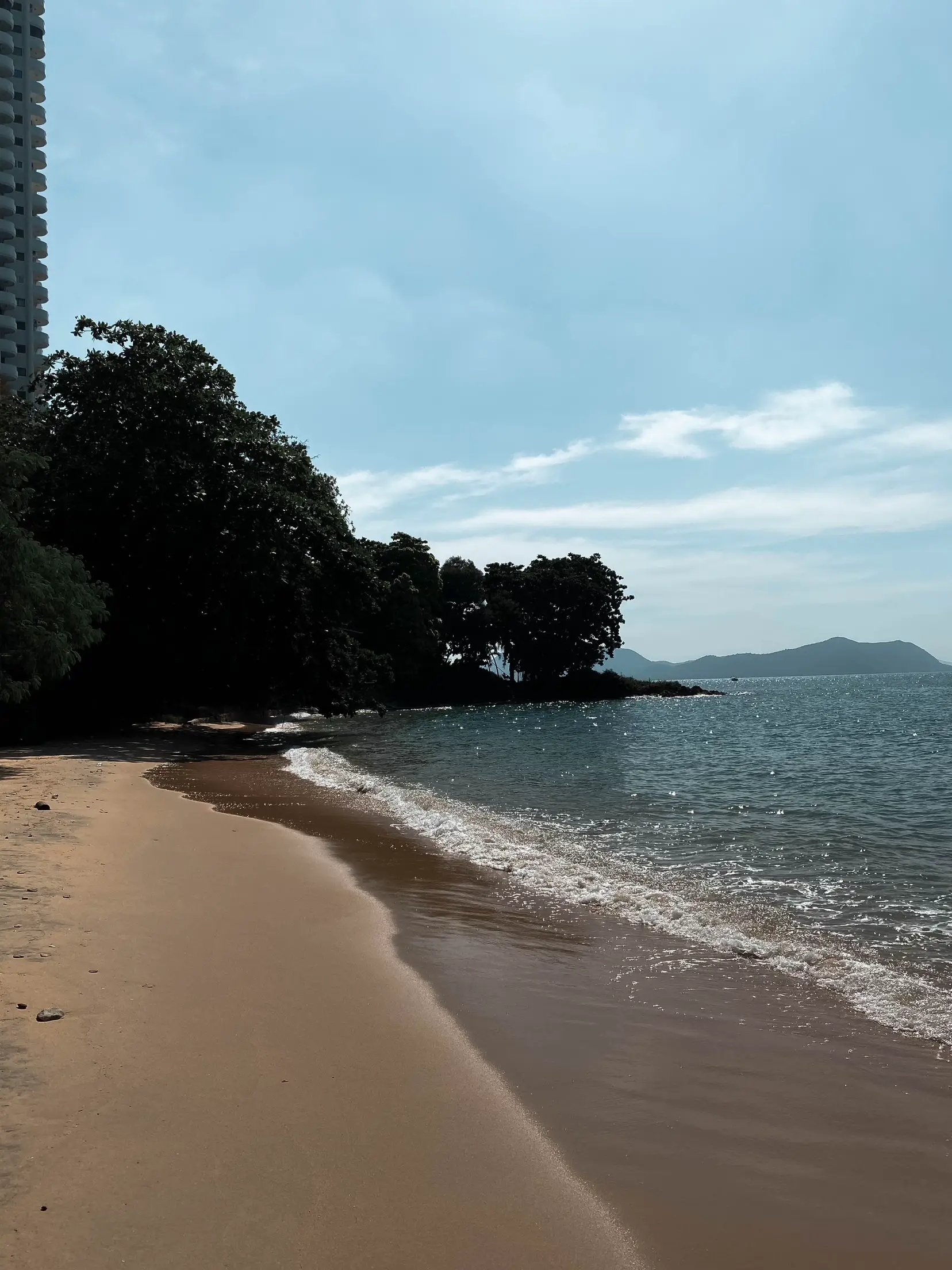 หาดลับนาจอมเทียนที่วันหยุดไม่มีคนเลย 🌊💖 | แกลเลอรีที่โพสต์โดย Nivarin ...