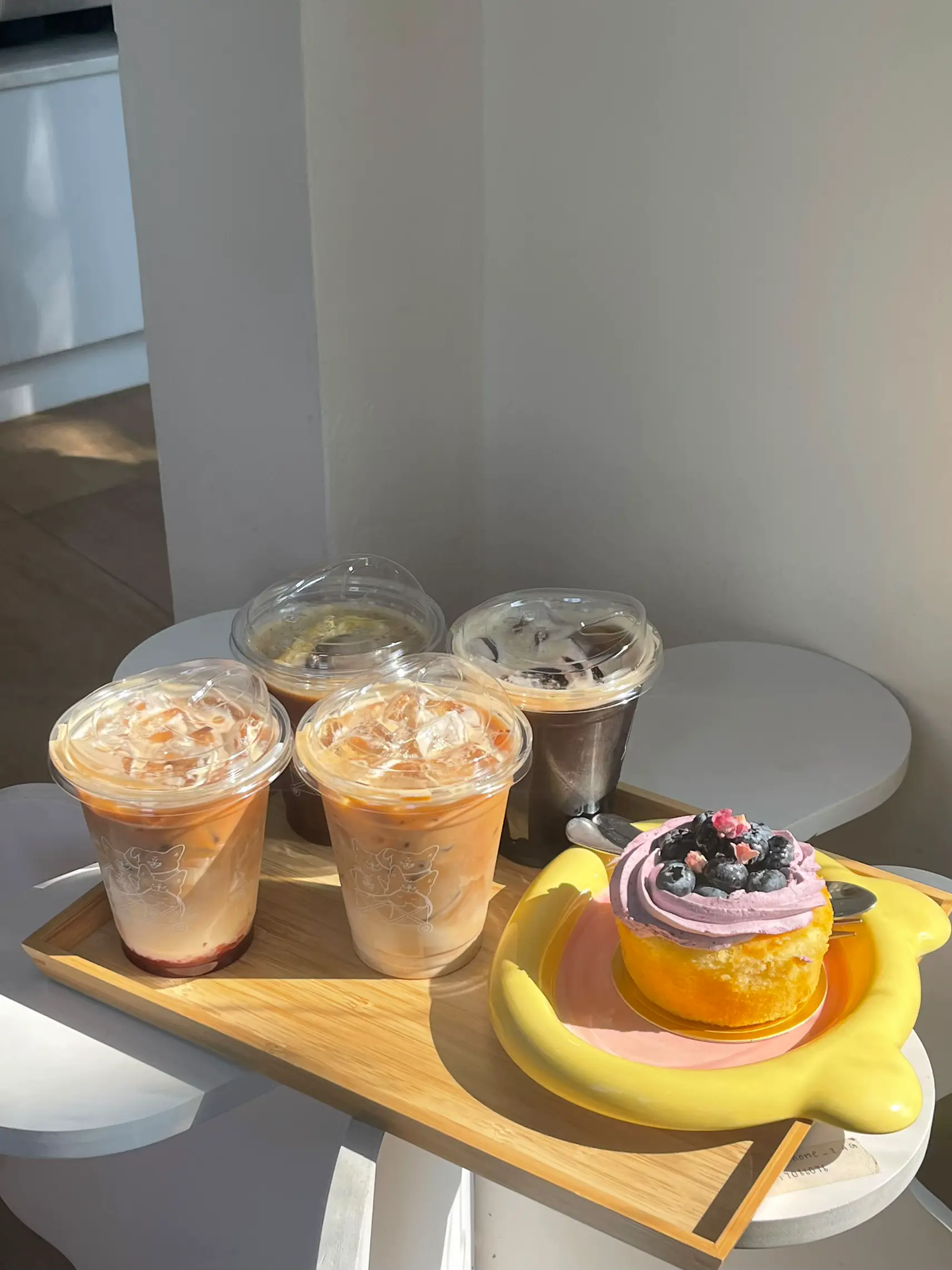 Another home cafe - lampang 🫶🏻🐶☕️💐🌟 | แกลเลอรีที่โพสต์โดย . msdrt 🌷 ...