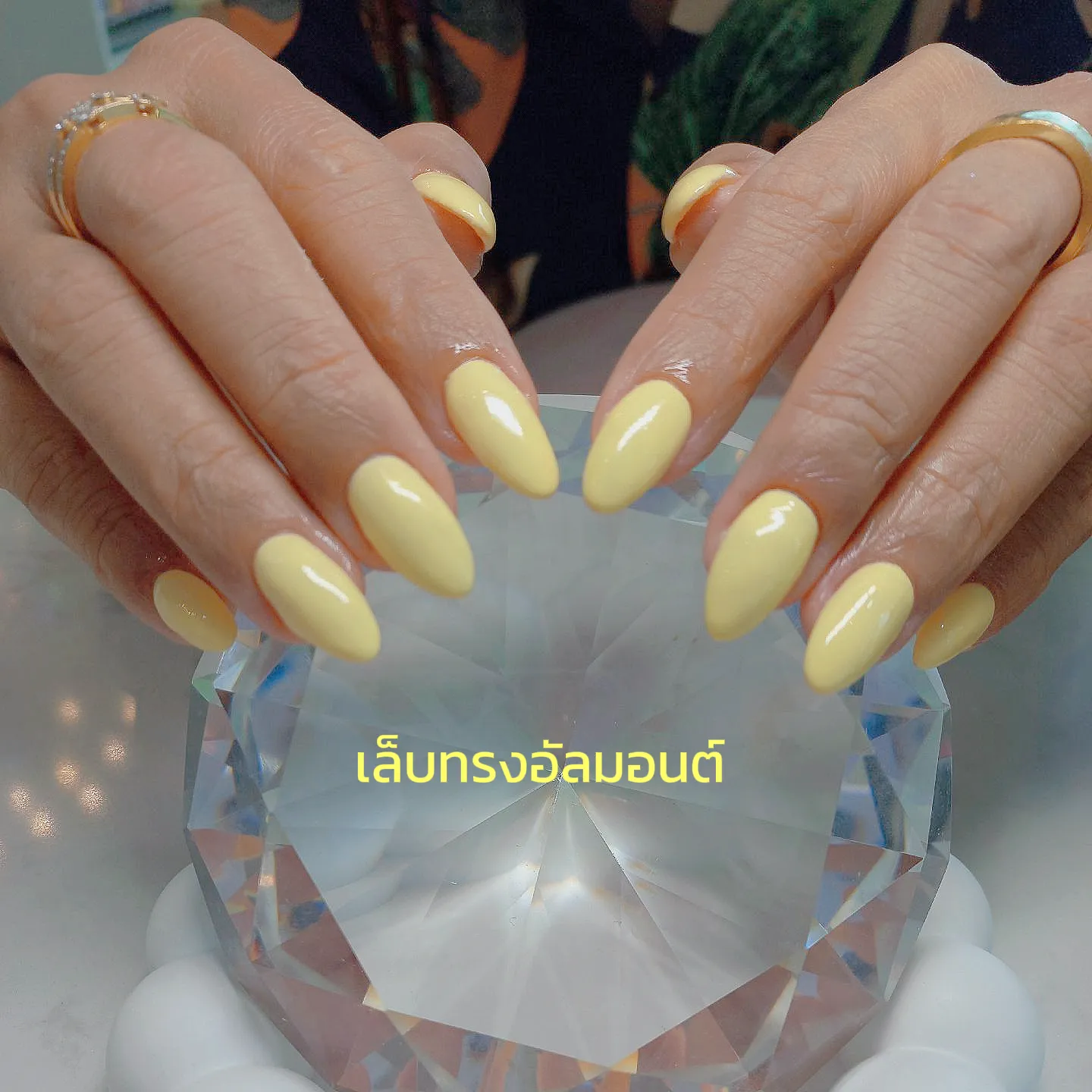 เล็บทรงอัลมอนด์ | แกลเลอรีที่โพสต์โดย Little nail by | Lemon8