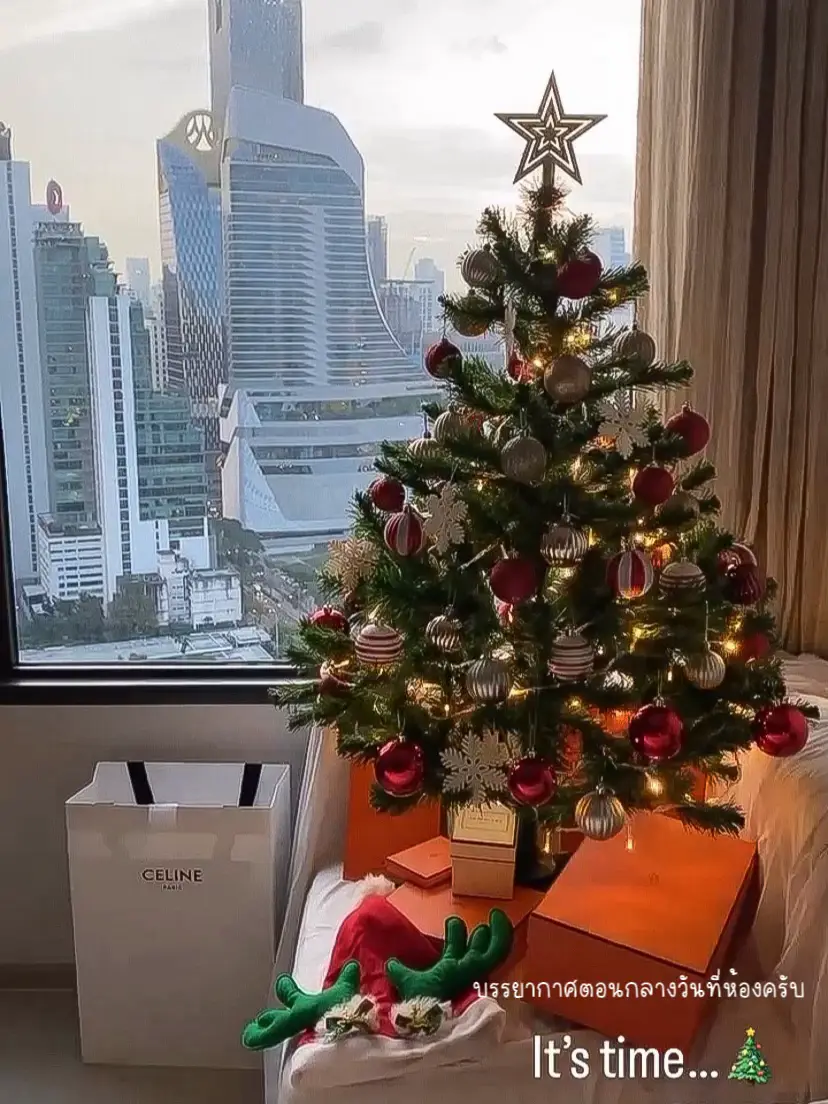 มาสร้างมุมคริสต์มาสเล็กๆในคอนโดกัน 🎄 | แกลเลอรีที่โพสต์โดย Herqles | Lemon8