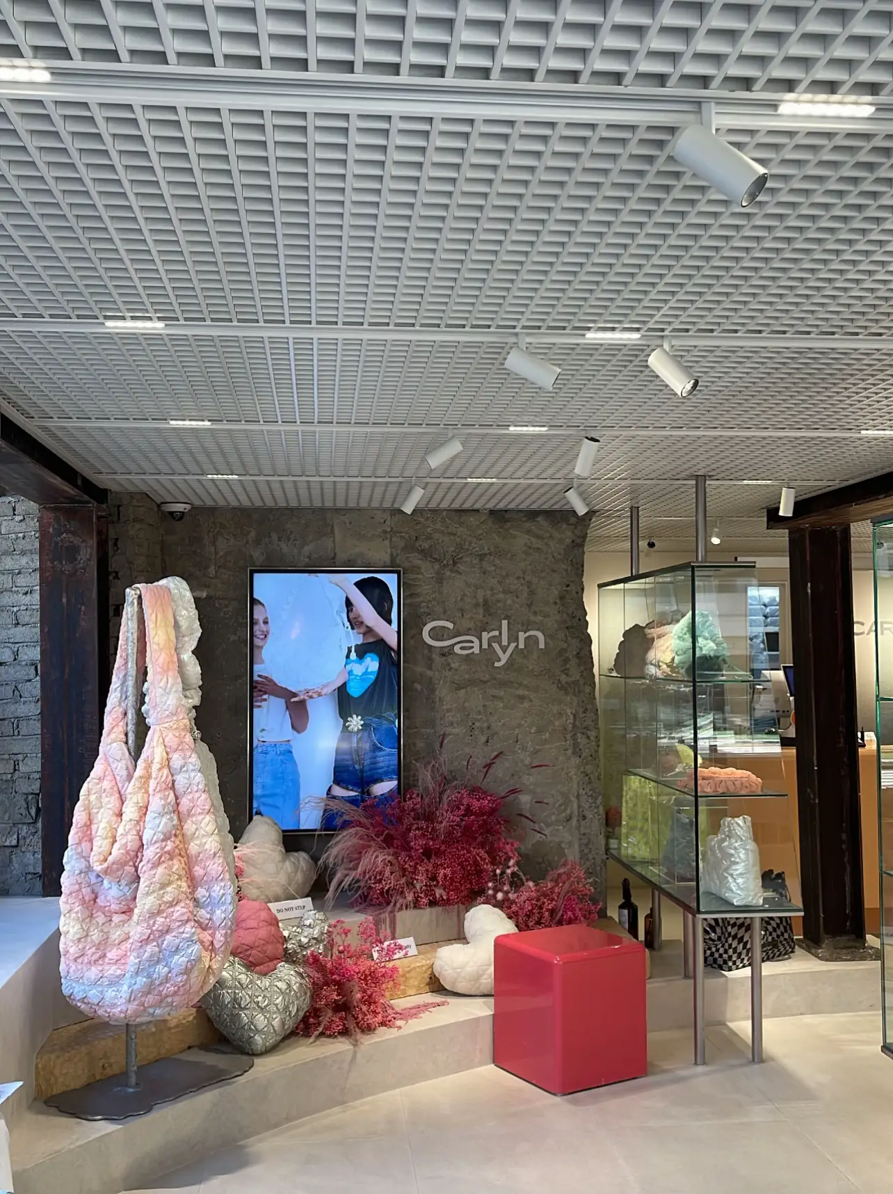 CARLYN BAG ( Twee mini danim ) น่าซื้อไหม? | แกลเลอรีที่โพสต์โดย juuuu ...