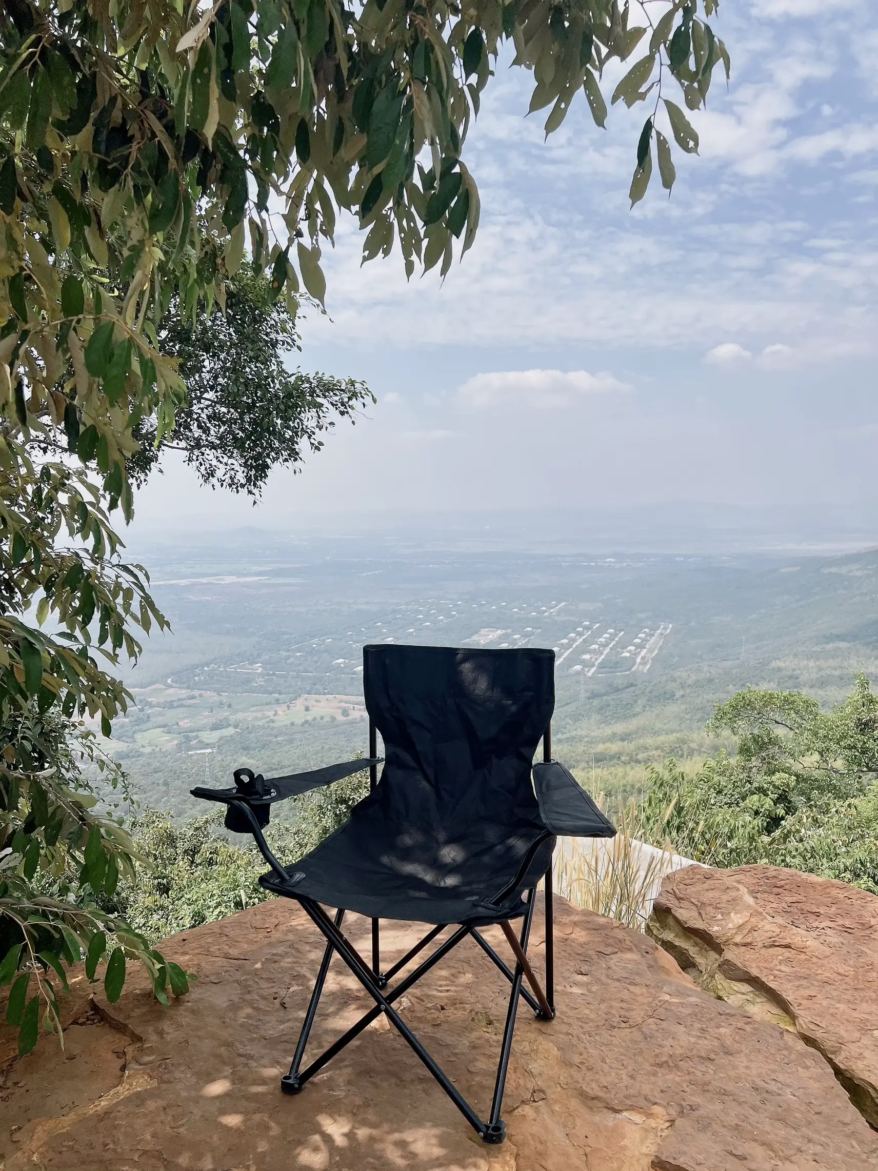 Wind Hills Valley ภูเขาและหมอกจางๆ ଽ ☁️⛰️ 🧱🪔ꕀ 👩🏻‍🌾🛖ᯓ | แกลเลอรีที่โพสต์ ...