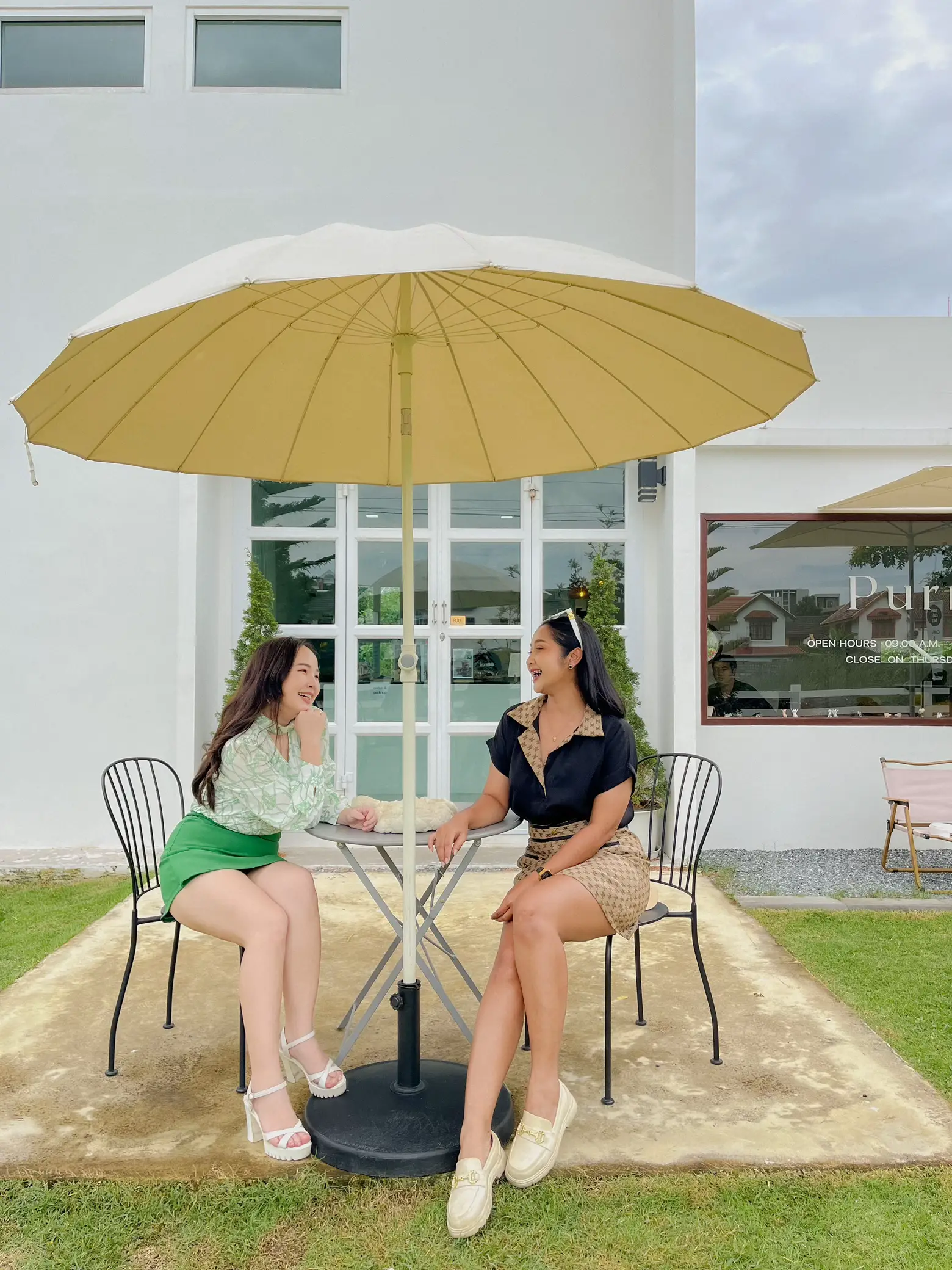 คาเฟ่มินิมอลแจ้งวัฒนะ Purrcafebkk 🍹 | แกลเลอรีที่โพสต์โดย GLUAY.PING | Lemon8