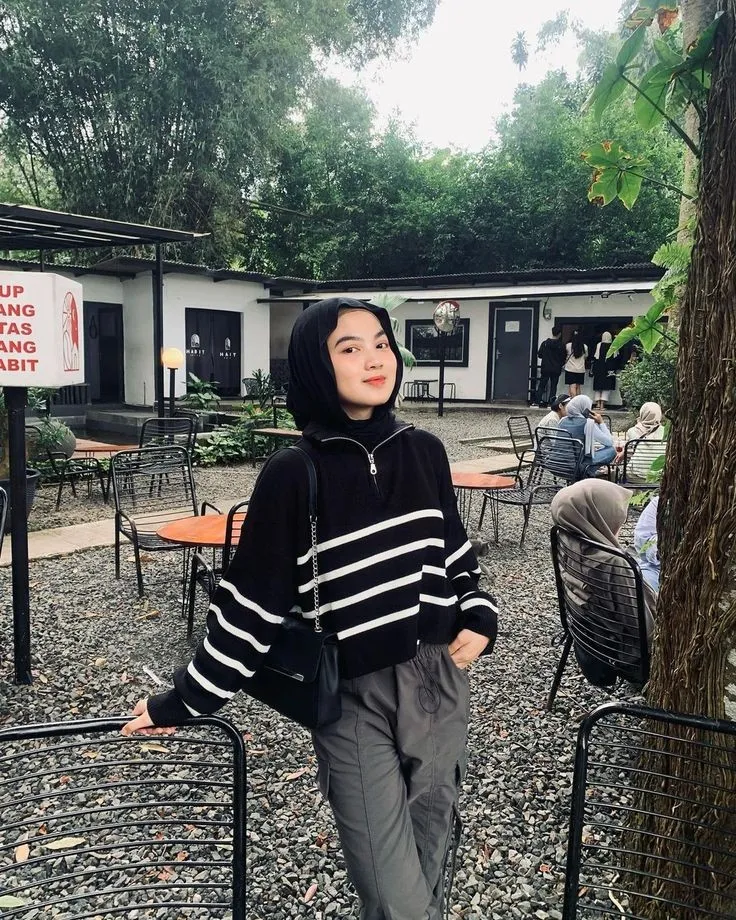 outfit simpel | Galeri diposting oleh cdy_yy:⁠0 | Lemon8