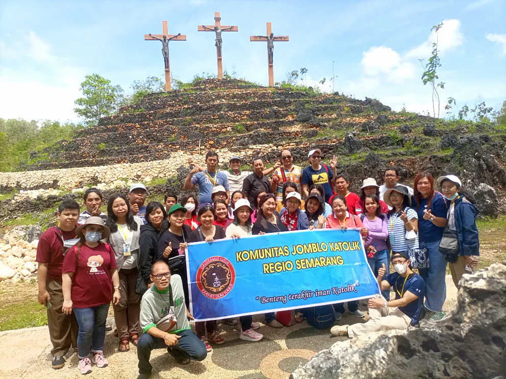 Traveling Bersama Kawan-kawan 😆 | แกลเลอรีที่โพสต์โดย janeadele | Lemon8