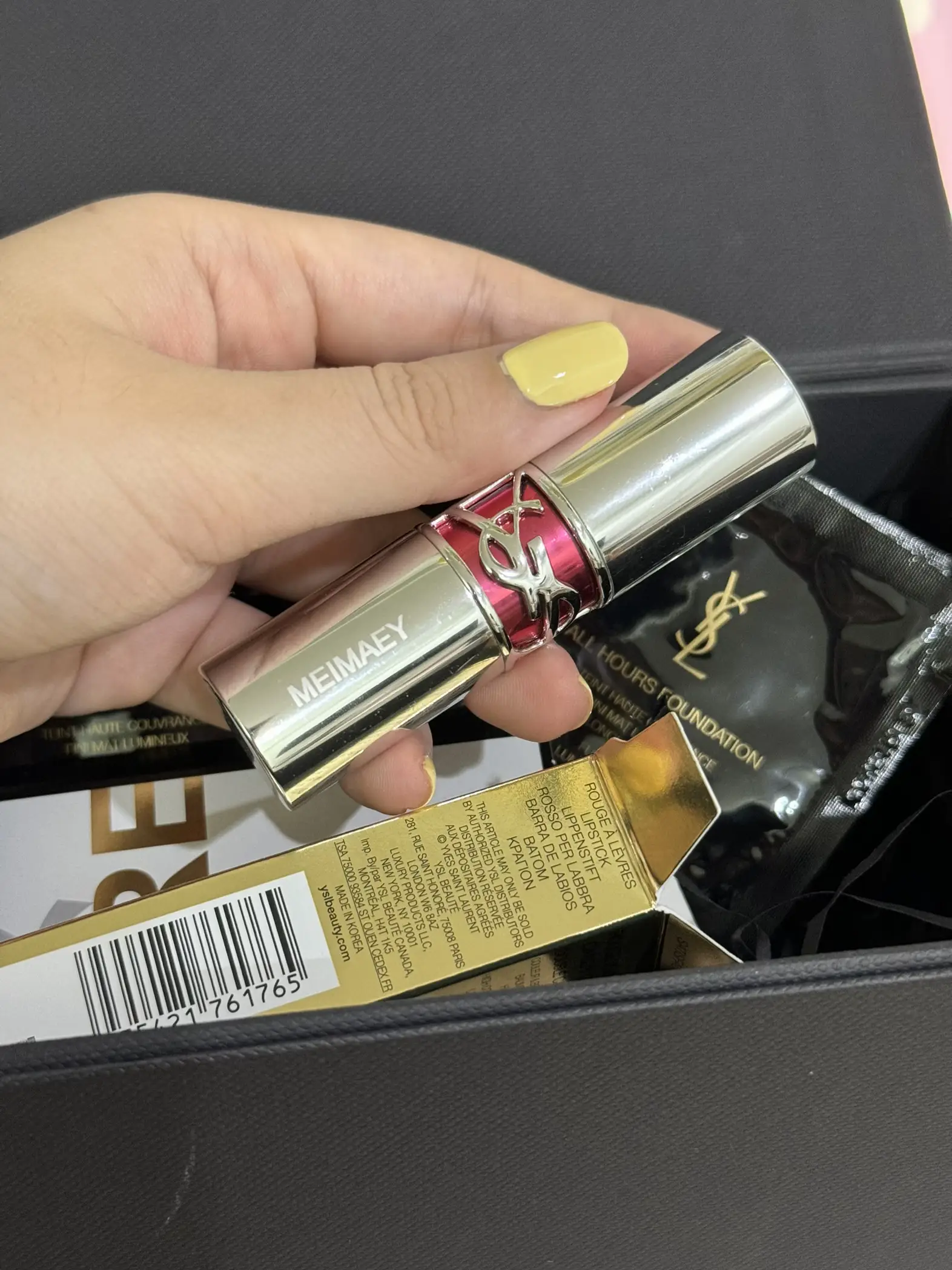 ลิป YSL สลักชื่อได้ 💕🌷 | แกลเลอรีที่โพสต์โดย Pei Pei | Lemon8