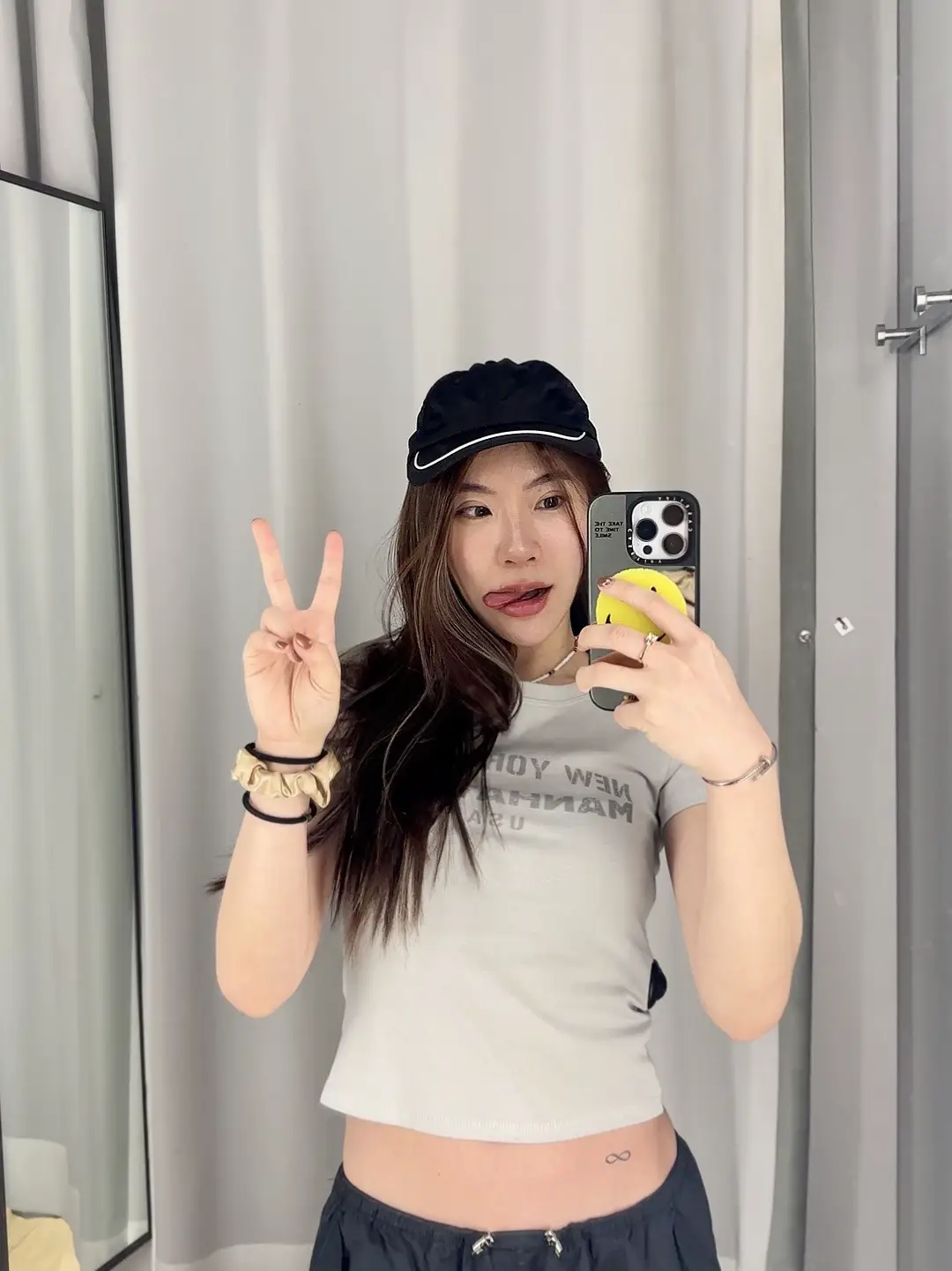 ถ่ายรูปหน้ากระจกยังไงให้ไลค์พุ่งงงง☺️💕 | แกลเลอรีที่โพสต์โดย janista | Lemon8