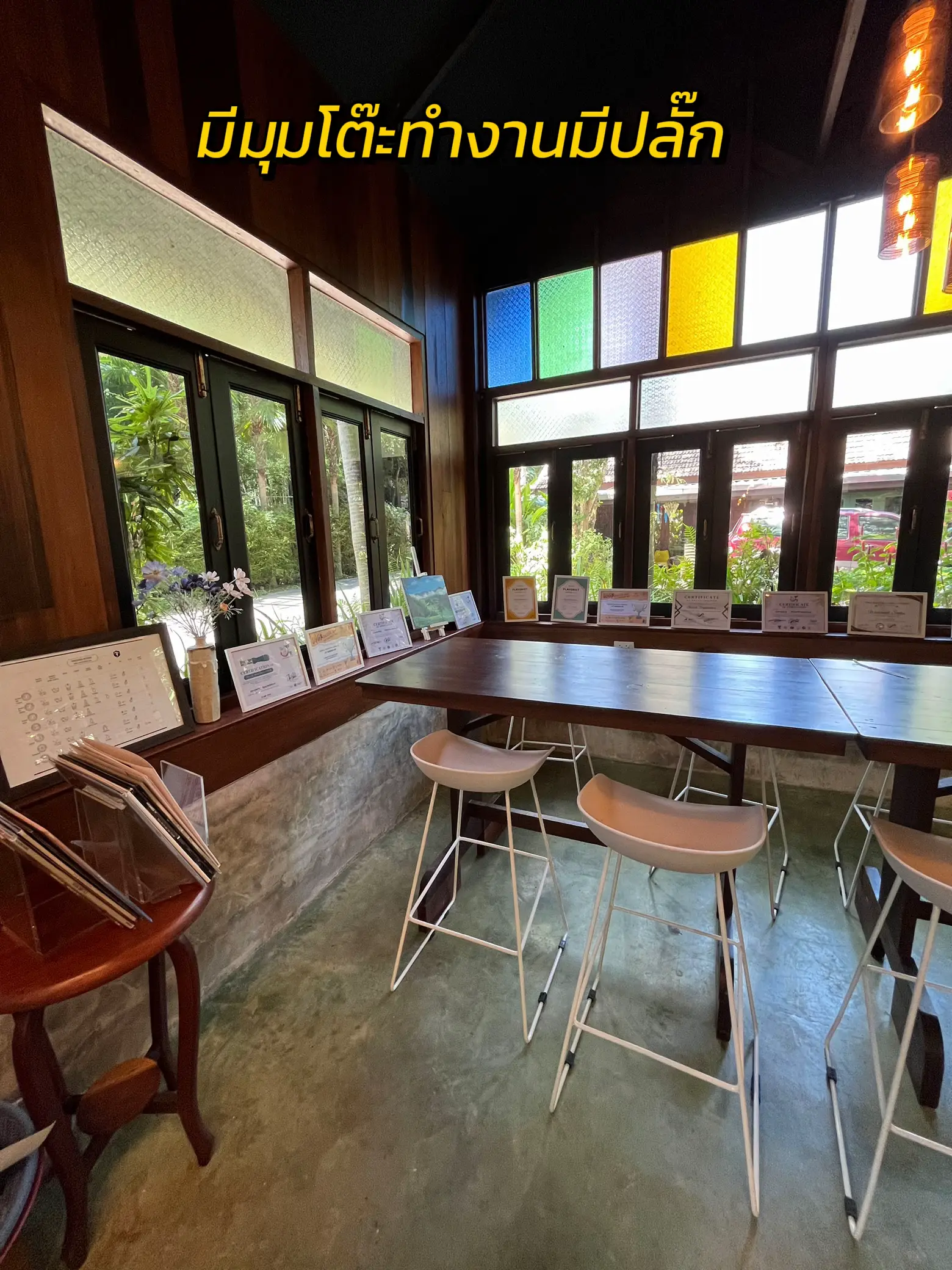 ร้านกาแฟนั่งทำงานเมืองเพชรบุรี | แกลเลอรีที่โพสต์โดย Mint Mintmint | Lemon8