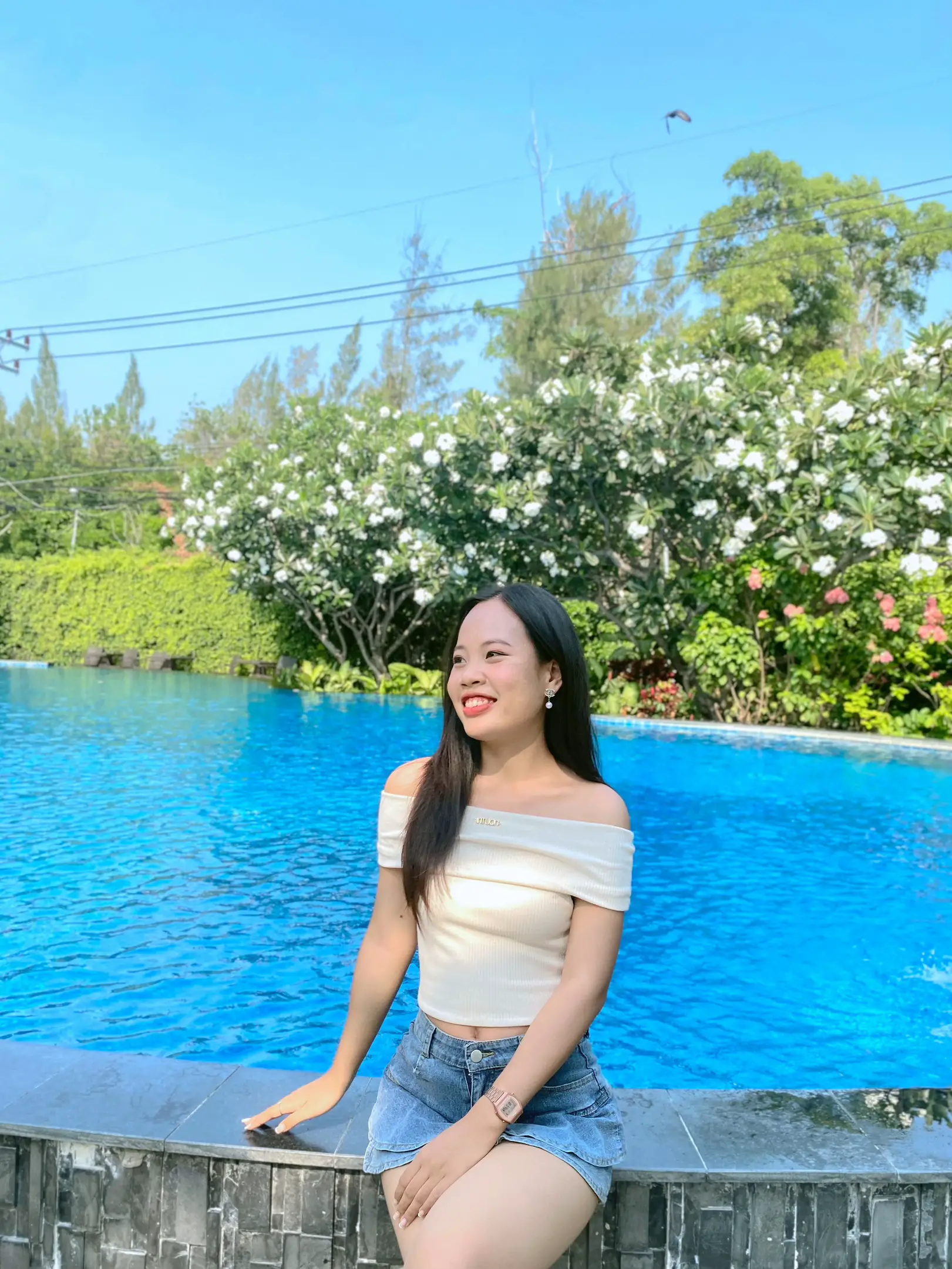 พิกัด 📍เสื้อปาดไหล่ราคาหลักร้อย เเอปส้ม | แกลเลอรีที่โพสต์โดย SIriphon JInake | Lemon8