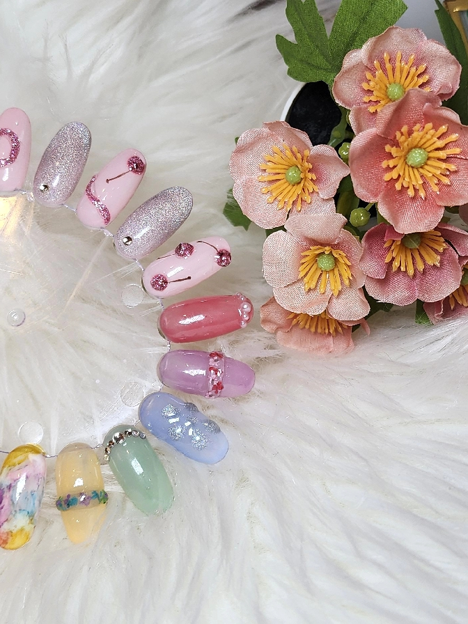 Nails shop | วิดีโอที่เผยแพร่โดย Glow&Go Beauty | Lemon8