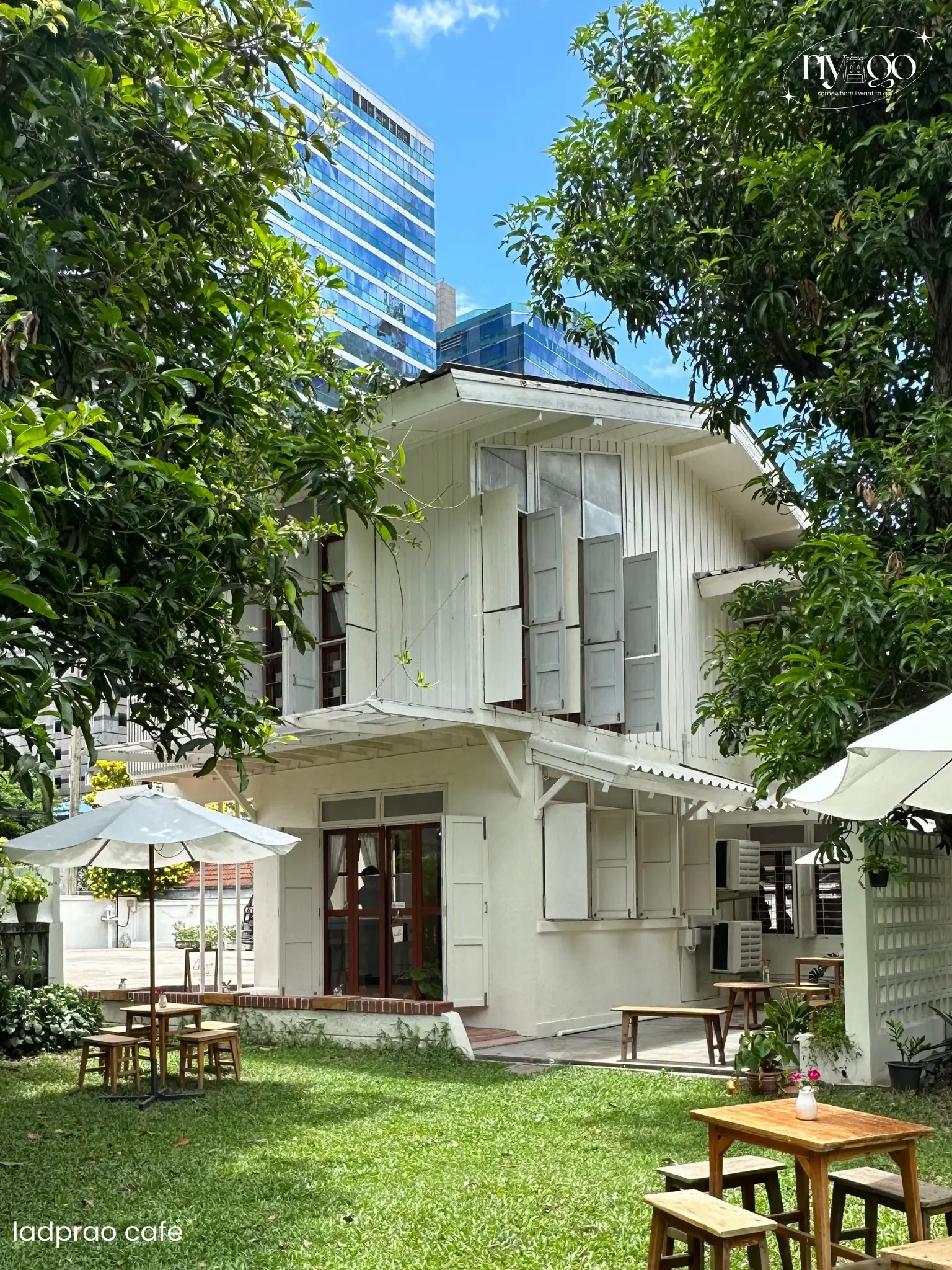 Home cafe ลับๆใจกลางกรุง ย่านลาดพร้าว🍃 🌳 | แกลเลอรีที่โพสต์โดย NUT.PARI | Lemon8