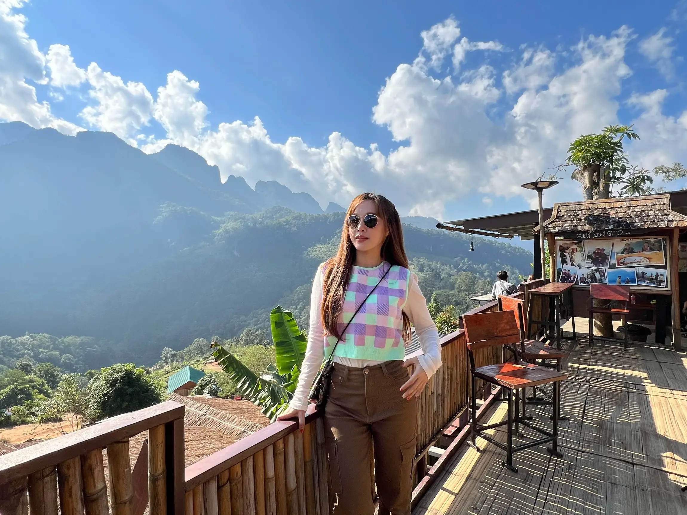 บ้านระเบียงดาว อ. เชียงดาว จ. เชียงใหม่ | แกลเลอรีที่โพสต์โดย Jikkie Risa | Lemon8