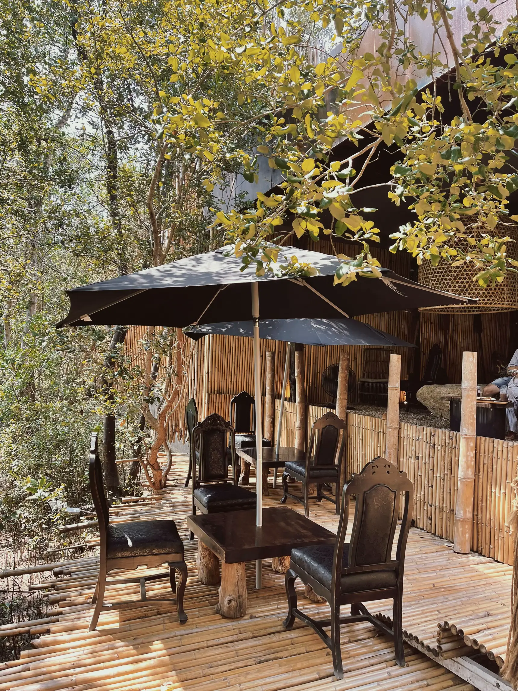 TAAB Cafe’ คาเฟ่อ่างศิลา | แกลเลอรีที่โพสต์โดย Miew | Lemon8