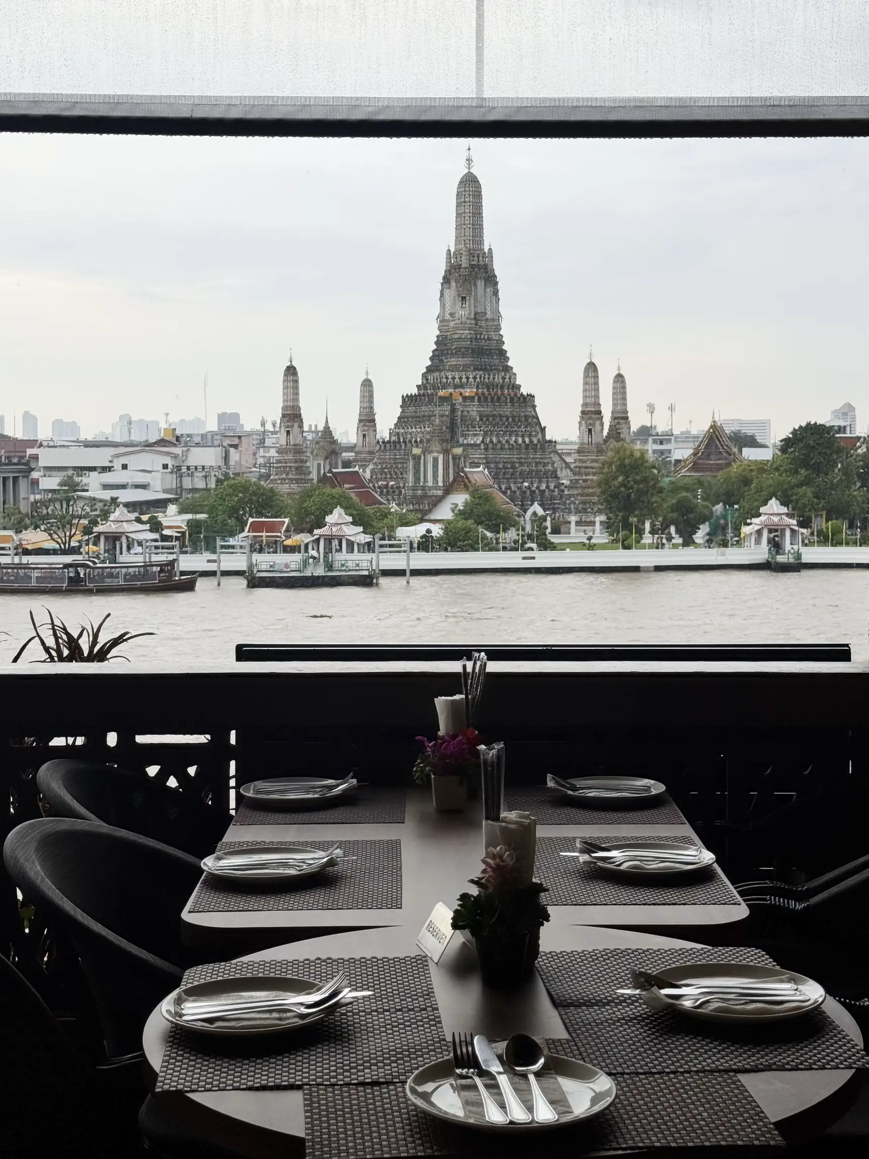 The Deck by Arun Residence | แกลเลอรีที่โพสต์โดย เที่ยวแบบกรู | Lemon8