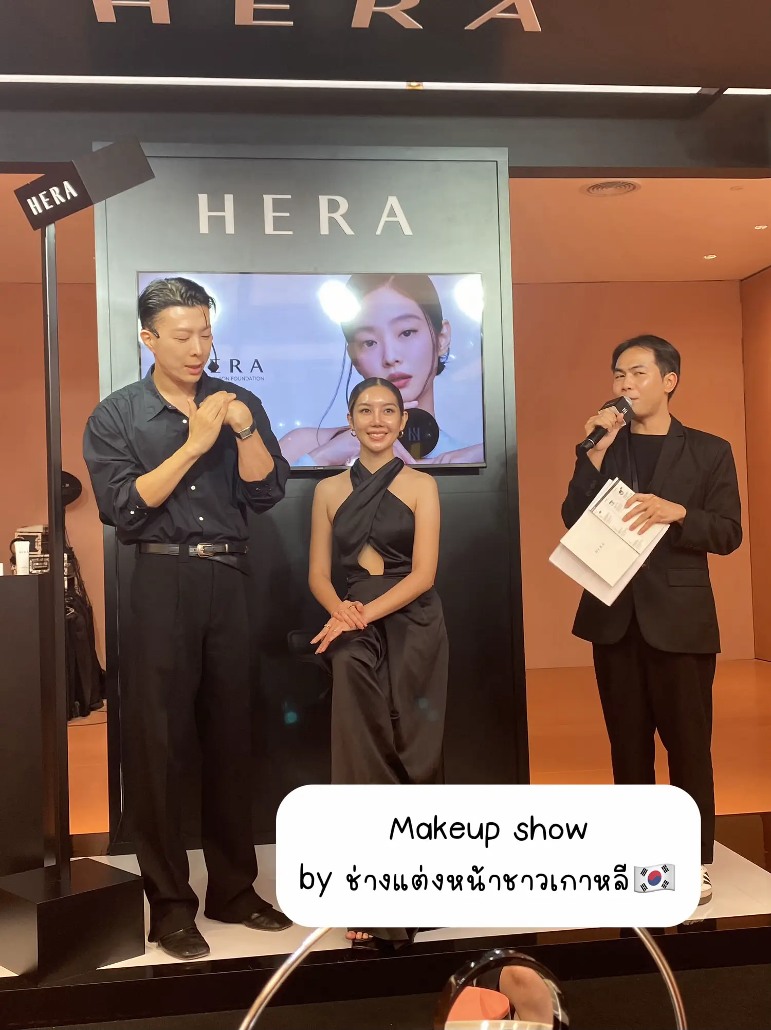 HERA เข้าไทยแล้ว!!🖤🫶🏻 พาไปชม Pop-up store กัน😊 | แกลเลอรีที่โพสต์โดย kaowqoon. | Lemon8
