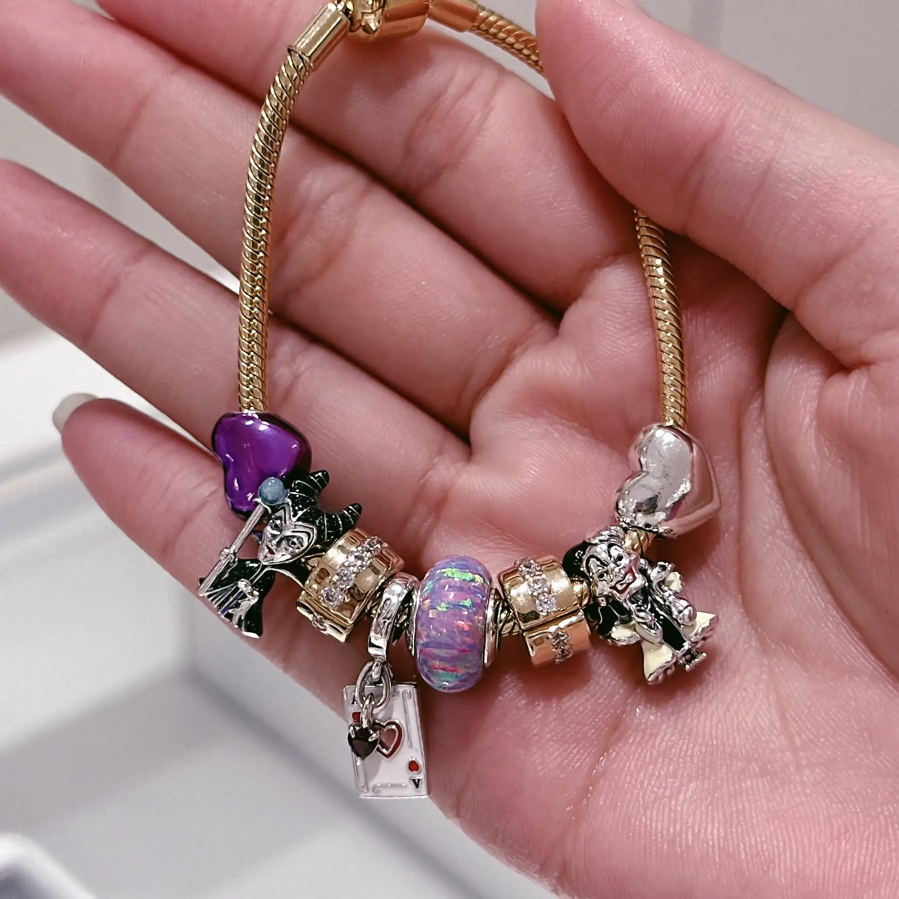Disney x Pandora Villains 😈 สวยสุดดด | แกลเลอรีที่โพสต์โดย Disney ...