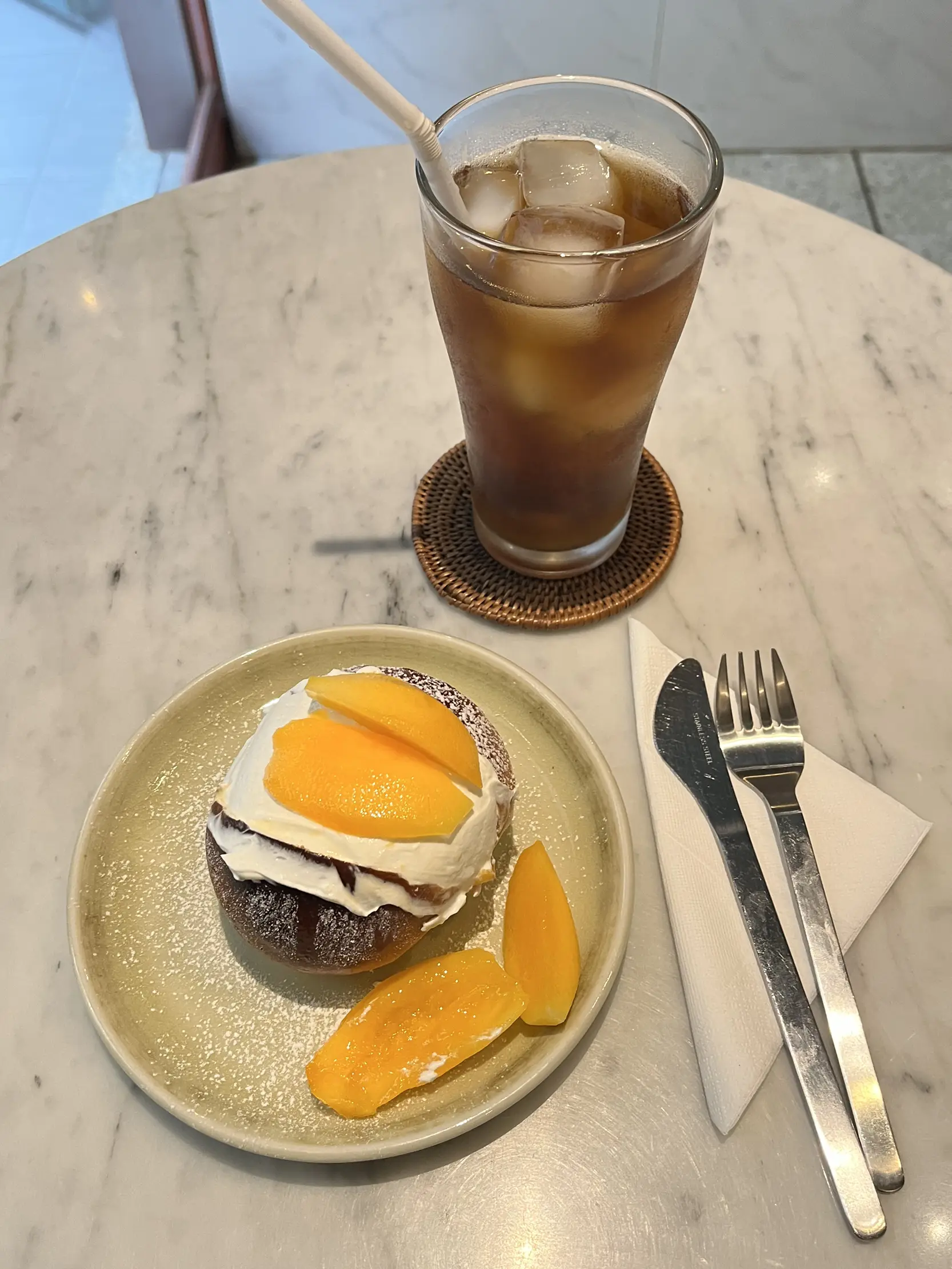 คาเฟ่ลับ! ย่านหัวลำโพง☕️🍮 | แกลเลอรีที่โพสต์โดย xxam | Lemon8