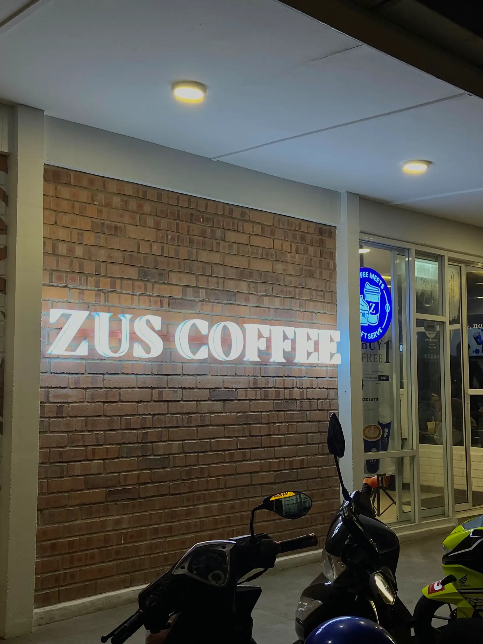 Zus Coffee, Pd | Galeri disiarkan oleh ♡ 𝑎𝑖𝑟𝑒𝑛 ♡ | Lemon8