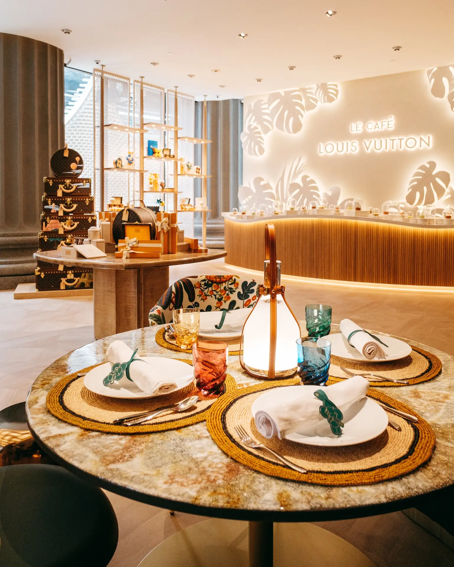 Le Cafe Louis Vuitton แห่งที่ 2 ในเอเชียตะวันออกเฉียงใต้ | แกลเลอรีที่ ...