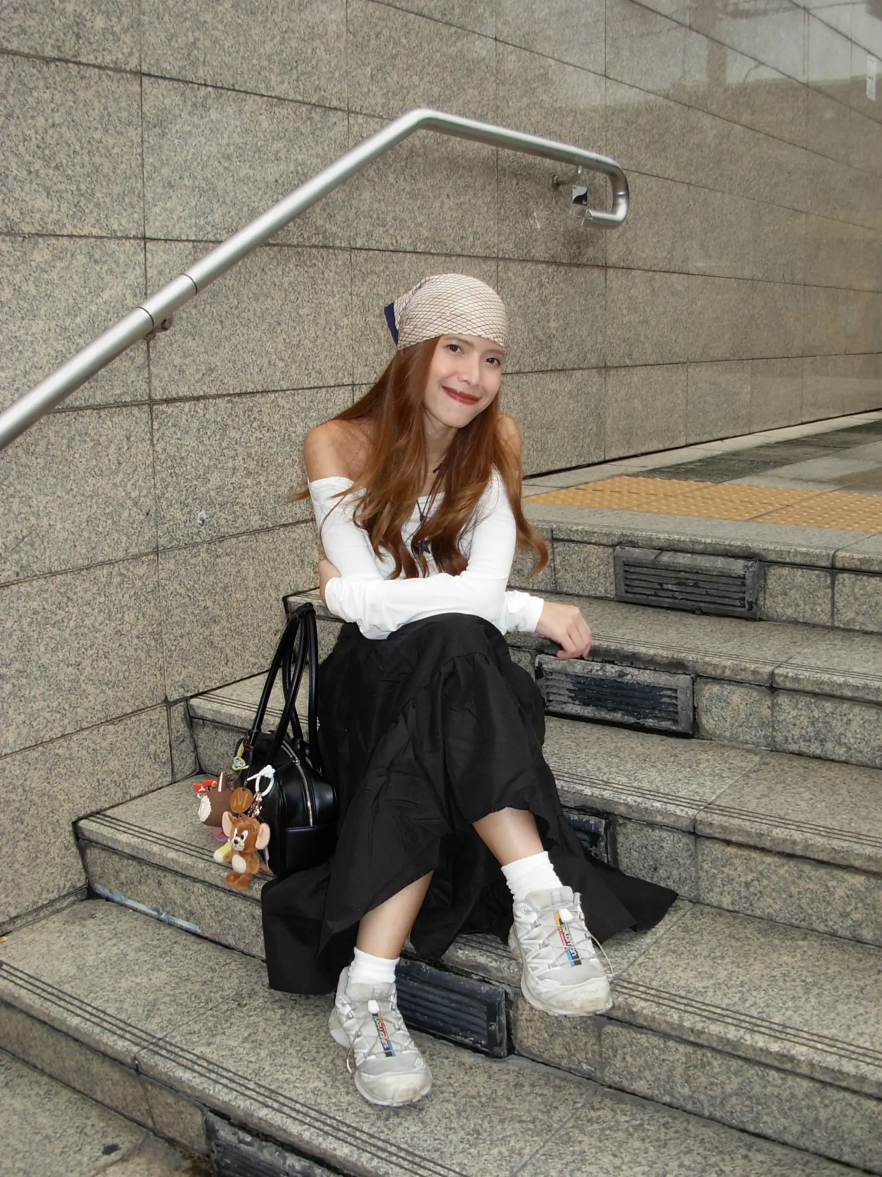 Black White Style OOTD🖤🤍 | แกลเลอรีที่โพสต์โดย asma.ntd | Lemon8