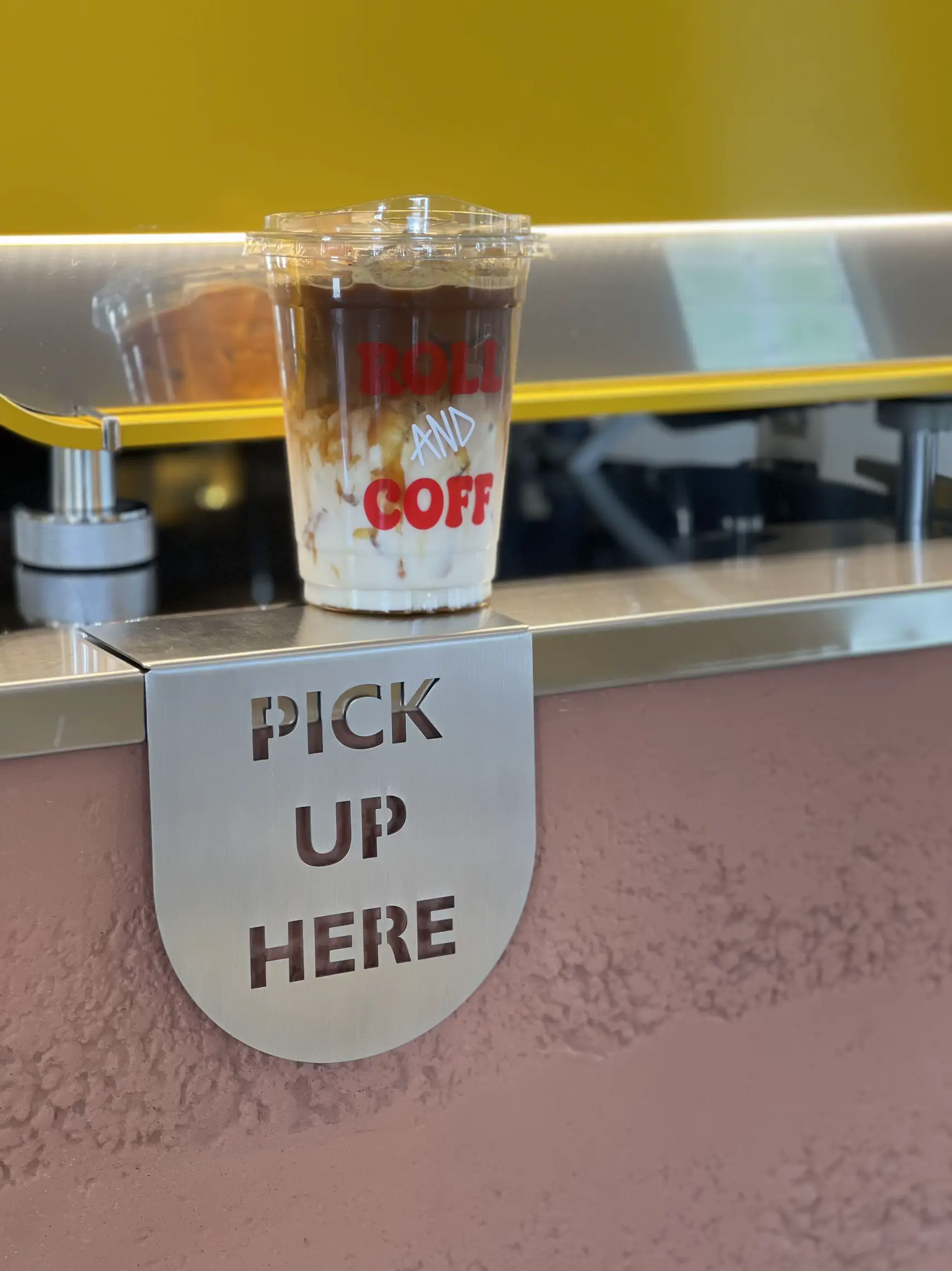 Cafe Roll and Coff Huahin | แกลเลอรีที่โพสต์โดย 24october | Lemon8