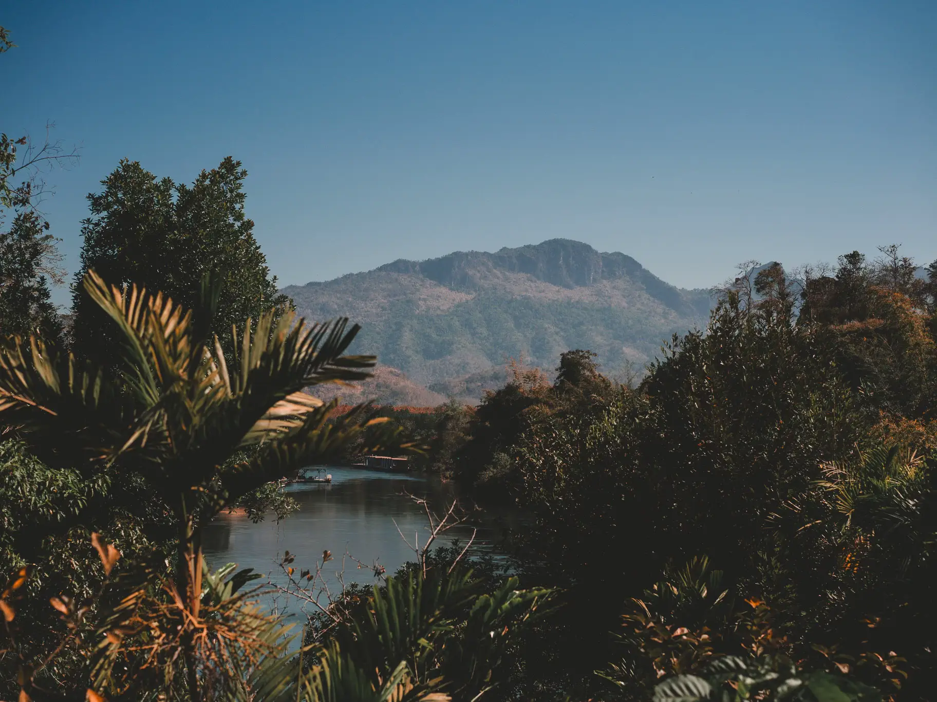 🚙 หนีฝุ่น มาซบธรรมชาติ ที่ Cherlynn Resort, Kanchanaburi | แกลเลอรีที่ ...