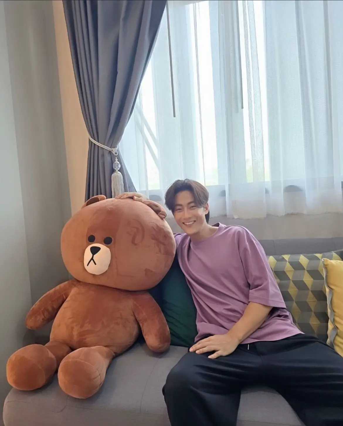 ตามสไตล์พี่จอง & คัลแลน | แกลเลอรีที่โพสต์โดย Oilly_Pak | Lemon8