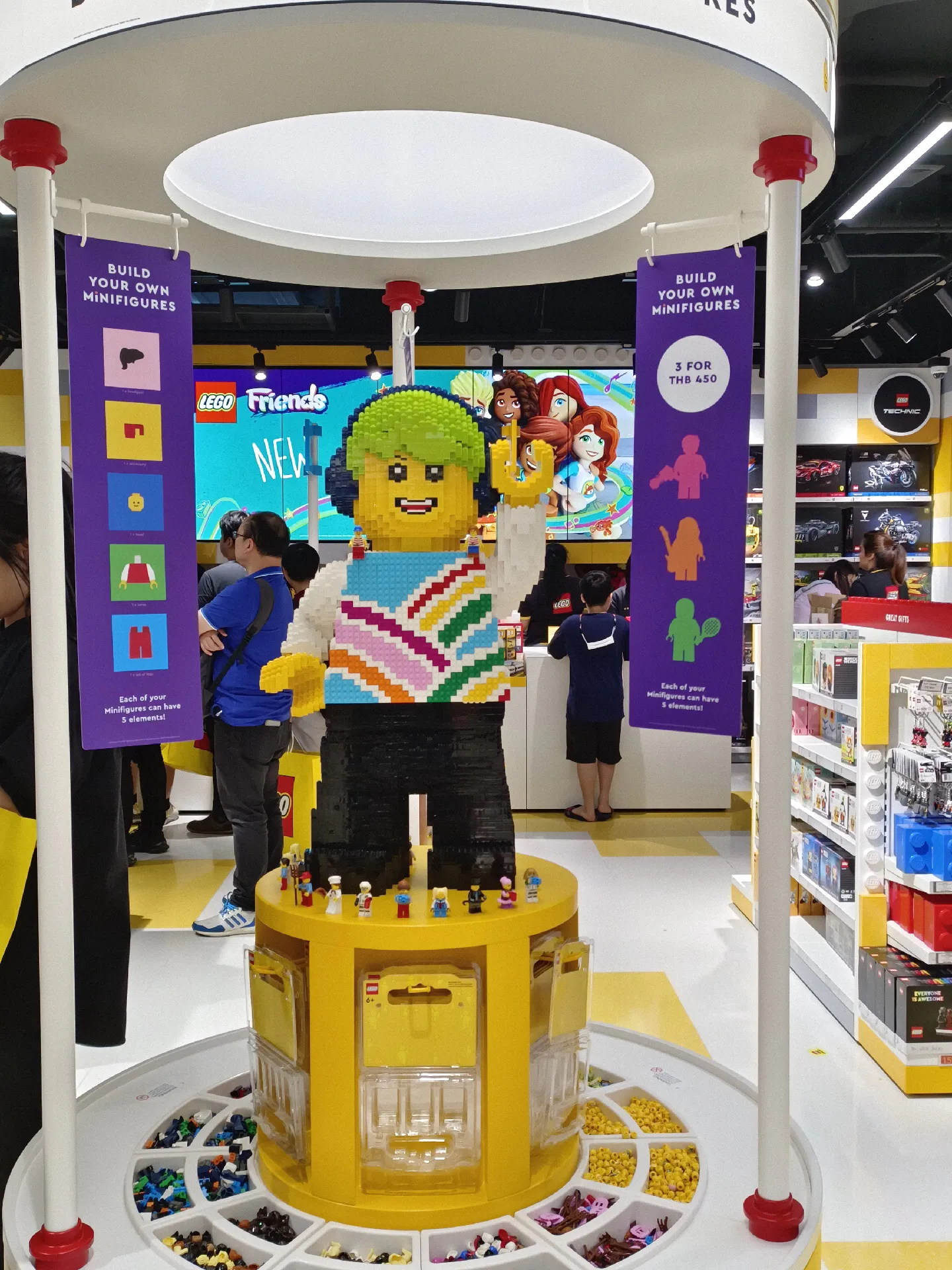 Welcome LEGO store สาขาใหม่🤖🎉 @เซ็นทรัลเวิร์ด | แกลเลอรีที่โพสต์โดย ...