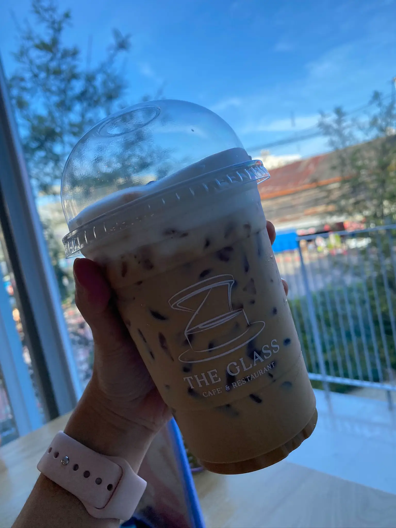 The Glass Cafe & Restaurant คาเฟ่เปิดใหม่ใจกลางชุมพร | แกลเลอรีที่โพสต์ ...