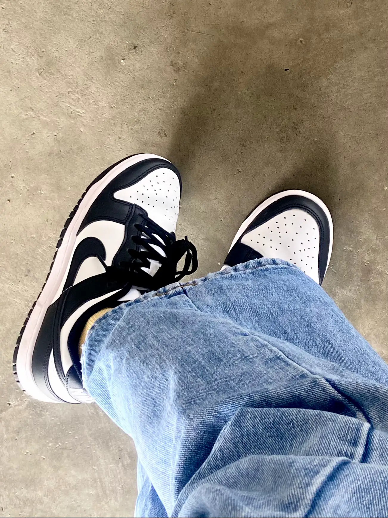 nike dunk low panda 🐼 | แกลเลอรีที่โพสต์โดย ความสุขของมุกๆ | Lemon8