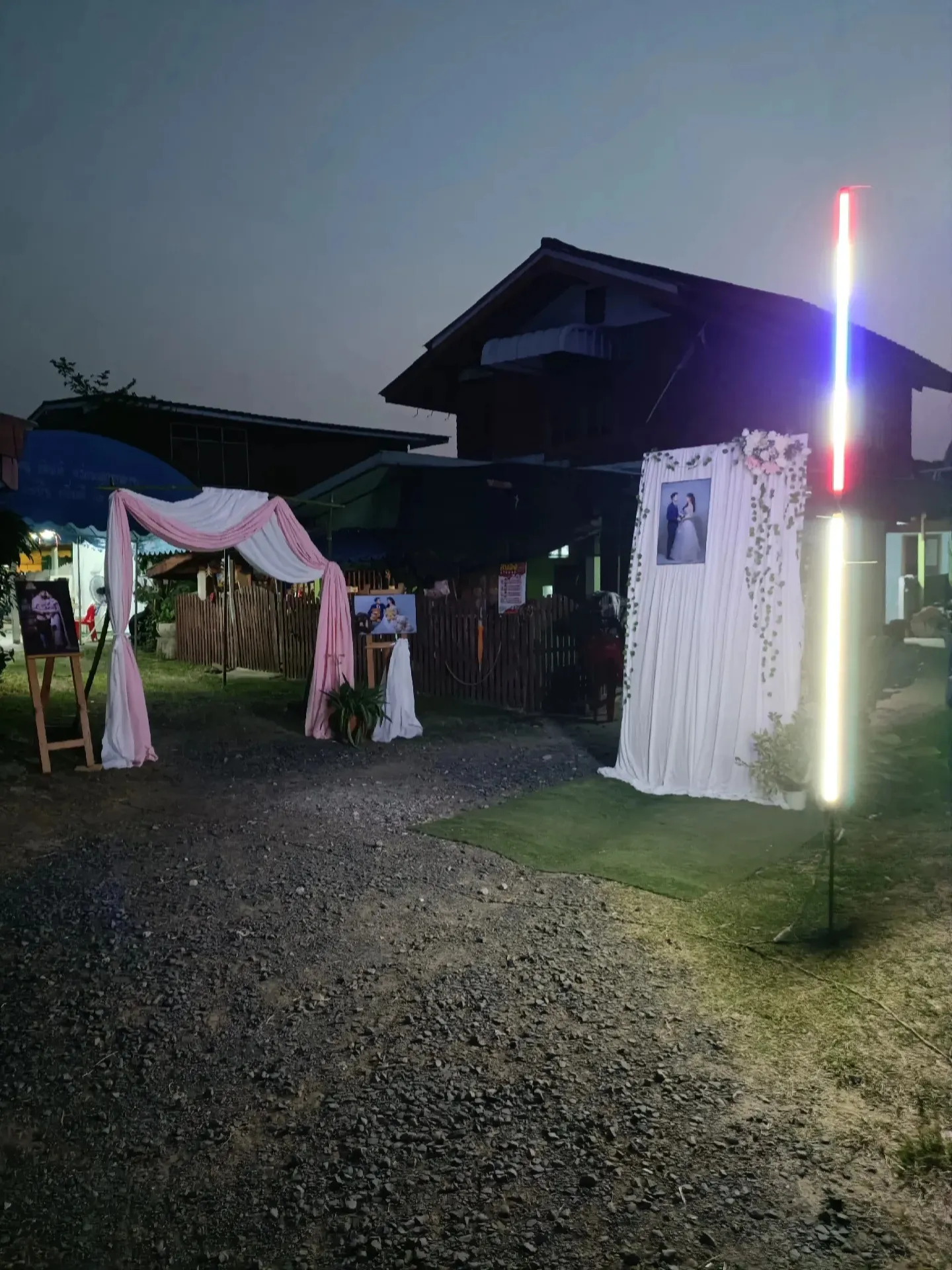 จัดฉากงานแต่งให้น้องแฟน งบซื้อผ้า 2,500 ฿ | แกลเลอรีที่โพสต์โดย Wolf Carpenter | Lemon8