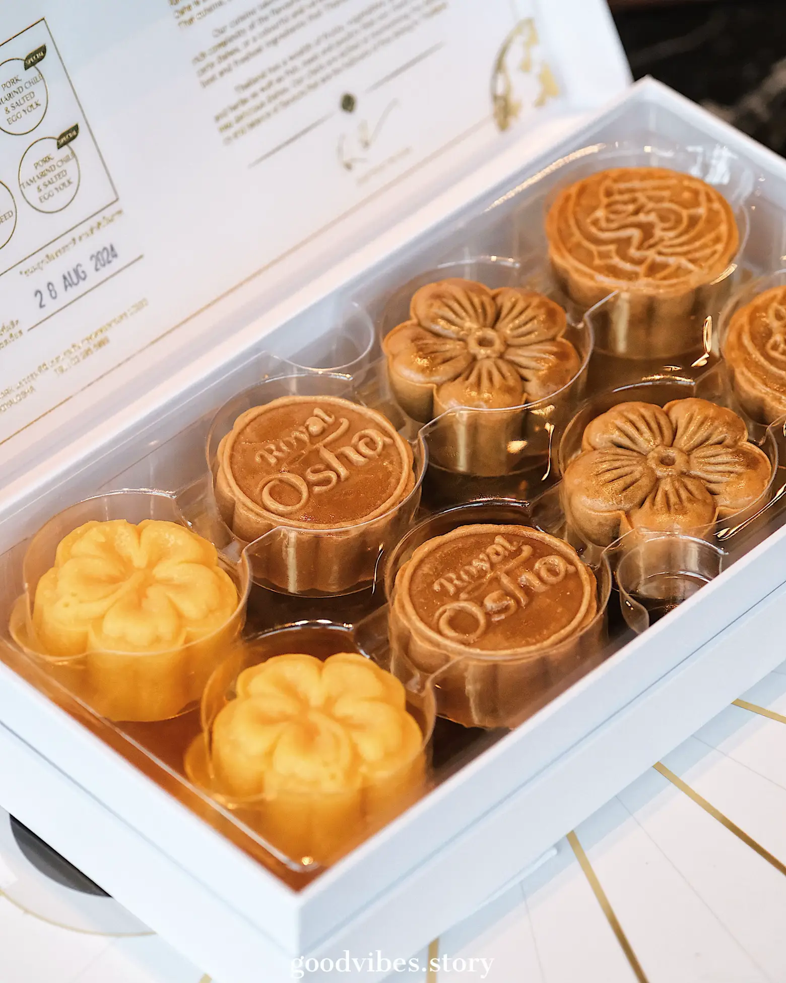 ขนมไหว้พระจันทร์เลิศรส ตำรับ Royal Osha 🥮🌕 | แกลเลอรีที่โพสต์โดย ...