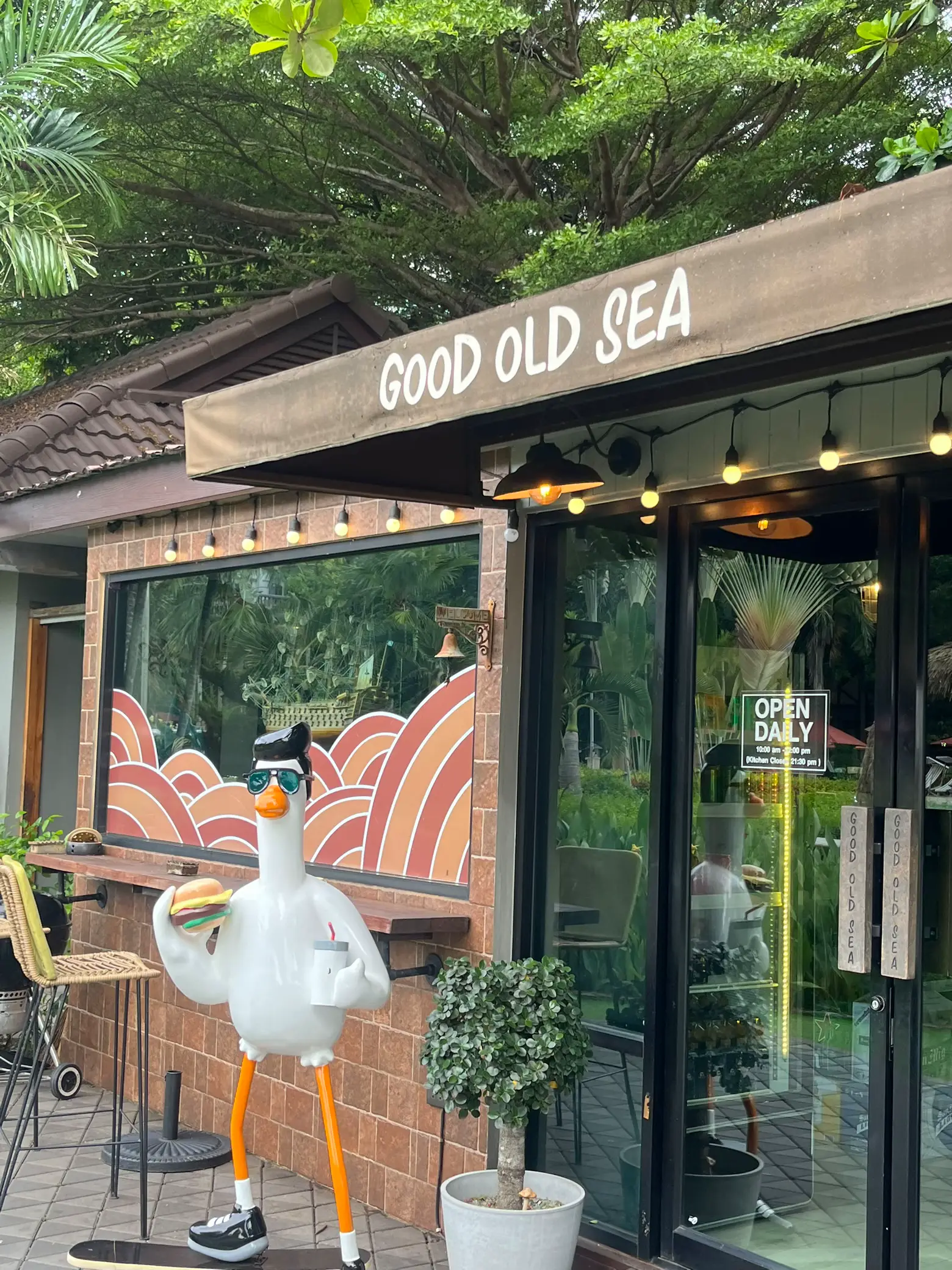 Good Old Sea, Beach cafe 🐠🐚 | แกลเลอรีที่โพสต์โดย pimthongs | Lemon8