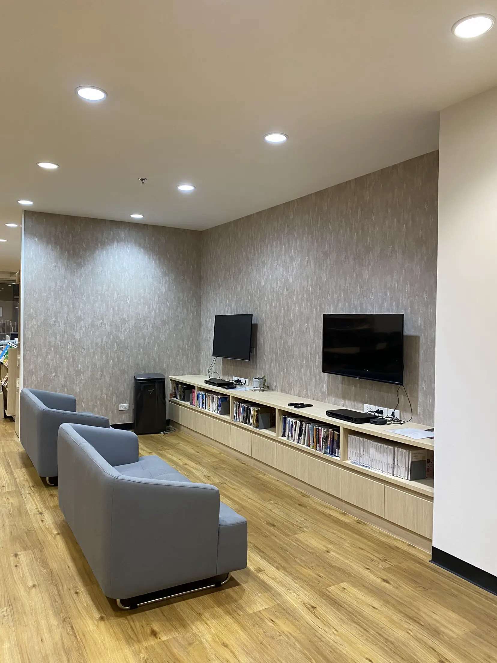 ห้องสมุดญี่ปุ่นย่านอโศก | แกลเลอรีที่โพสต์โดย Kan_J | Lemon8