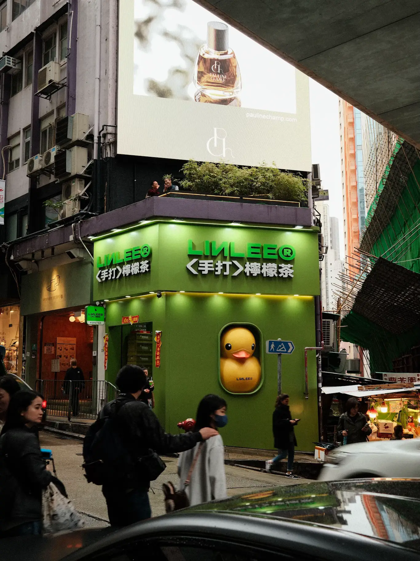 สูตรโทนฟิล์ม Fuji X100vi ที่ถ่ายยังไงก็สวย | แกลเลอรีที่โพสต์โดย Patrick Wu | Lemon8