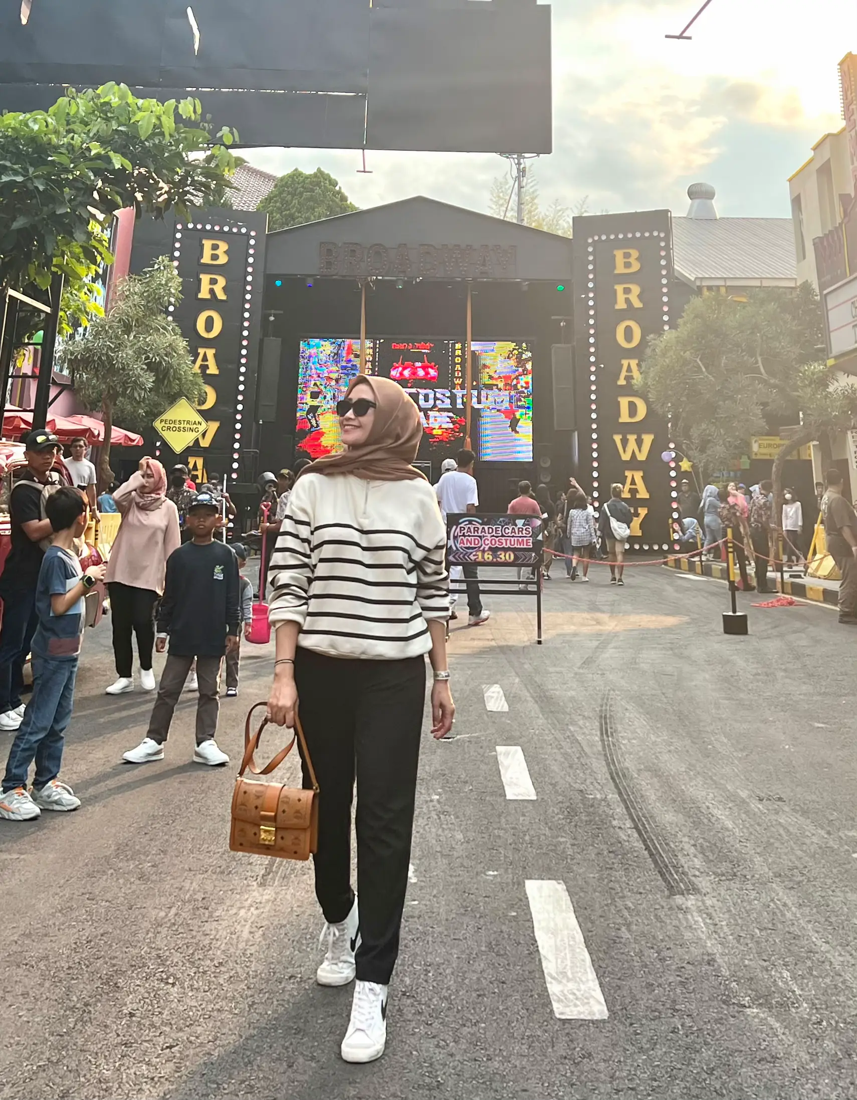 OOTD Style Casual | Galeri diposting oleh wi | Lemon8