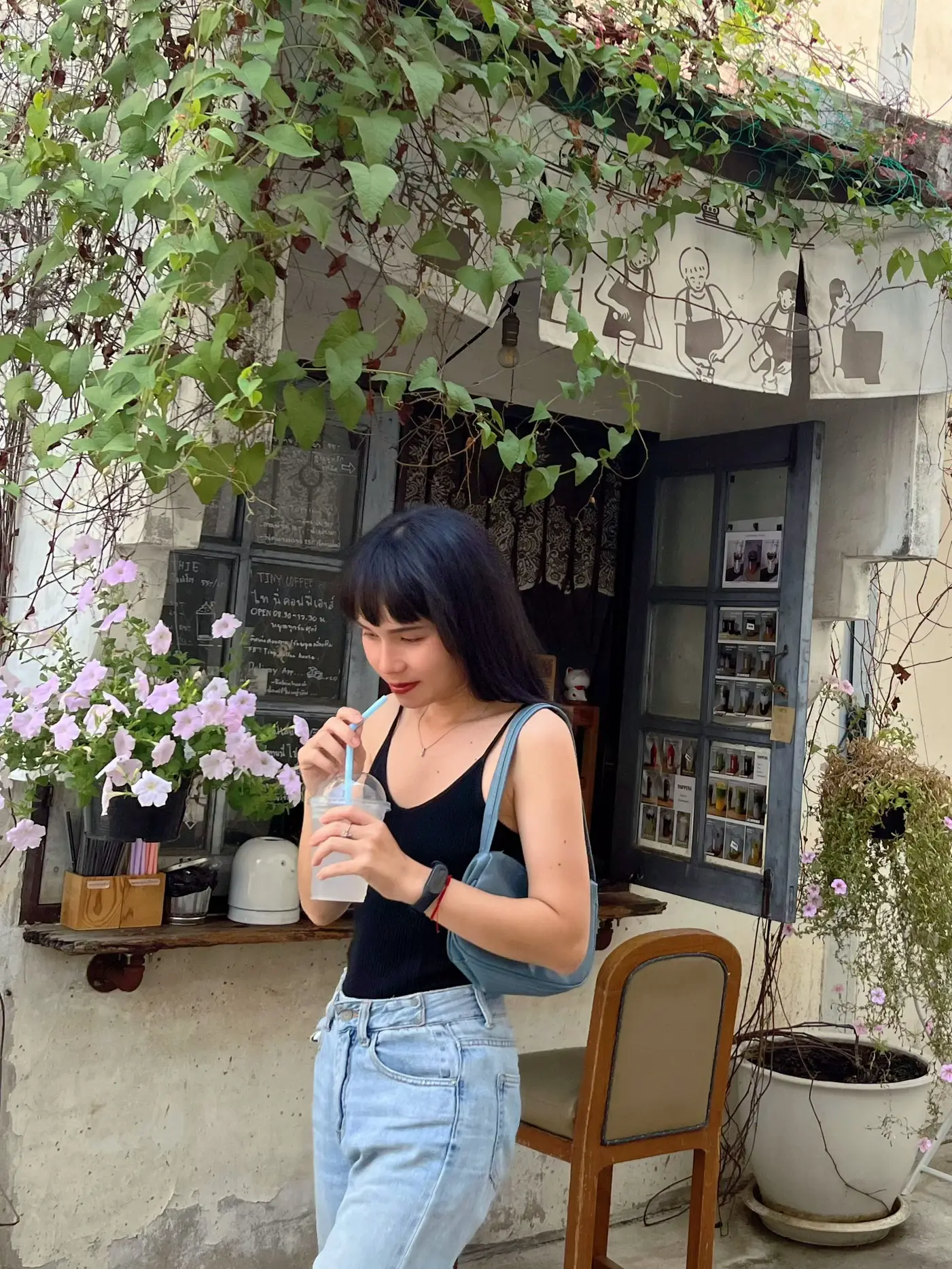 TINY COFFEE HOUSE | แกลเลอรีที่โพสต์โดย รีวิวไปหมด | Lemon8