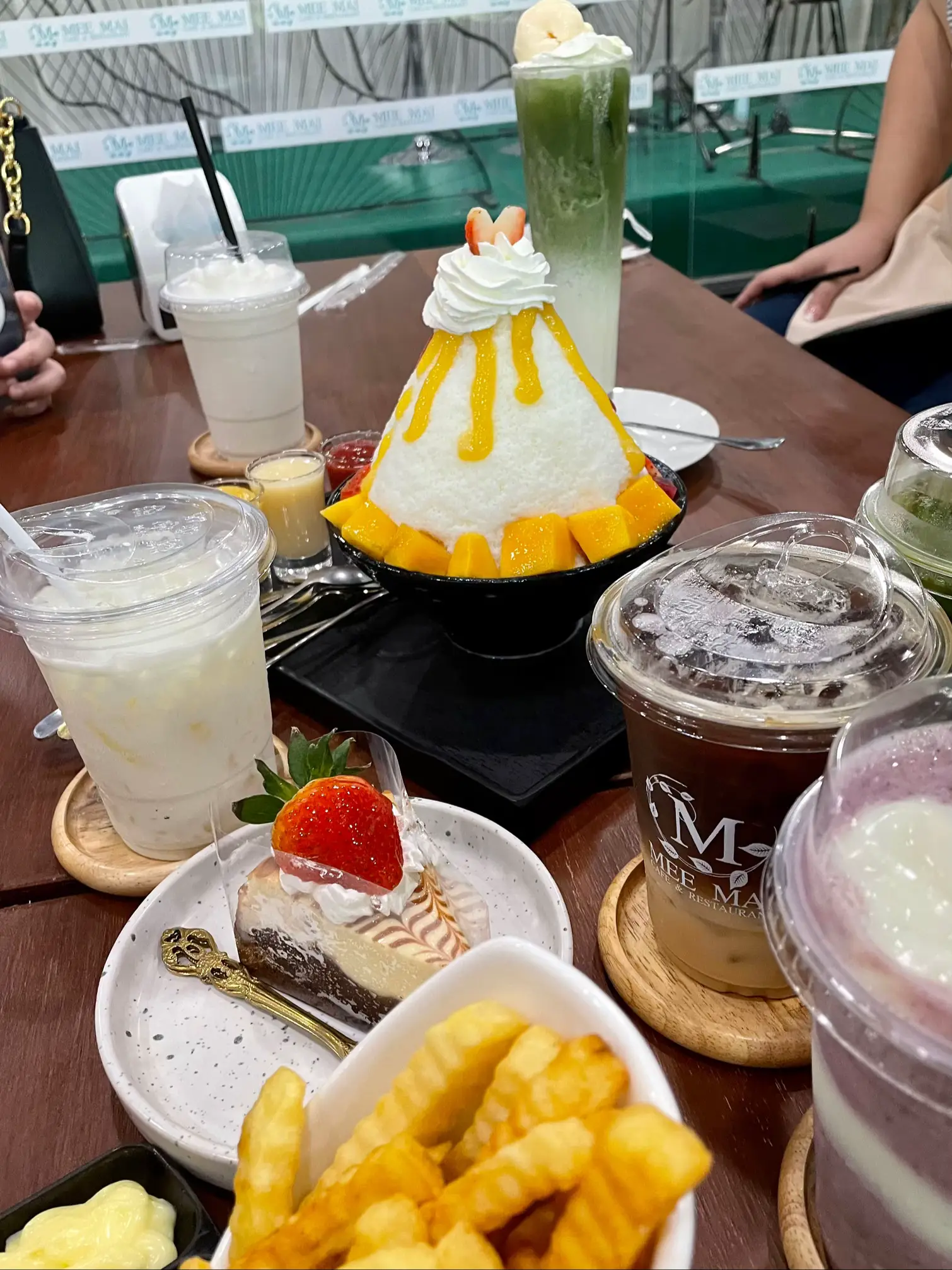 Mee Mai Cafe & Restaurant | แกลเลอรีที่โพสต์โดย Ttonkhaow.s | Lemon8