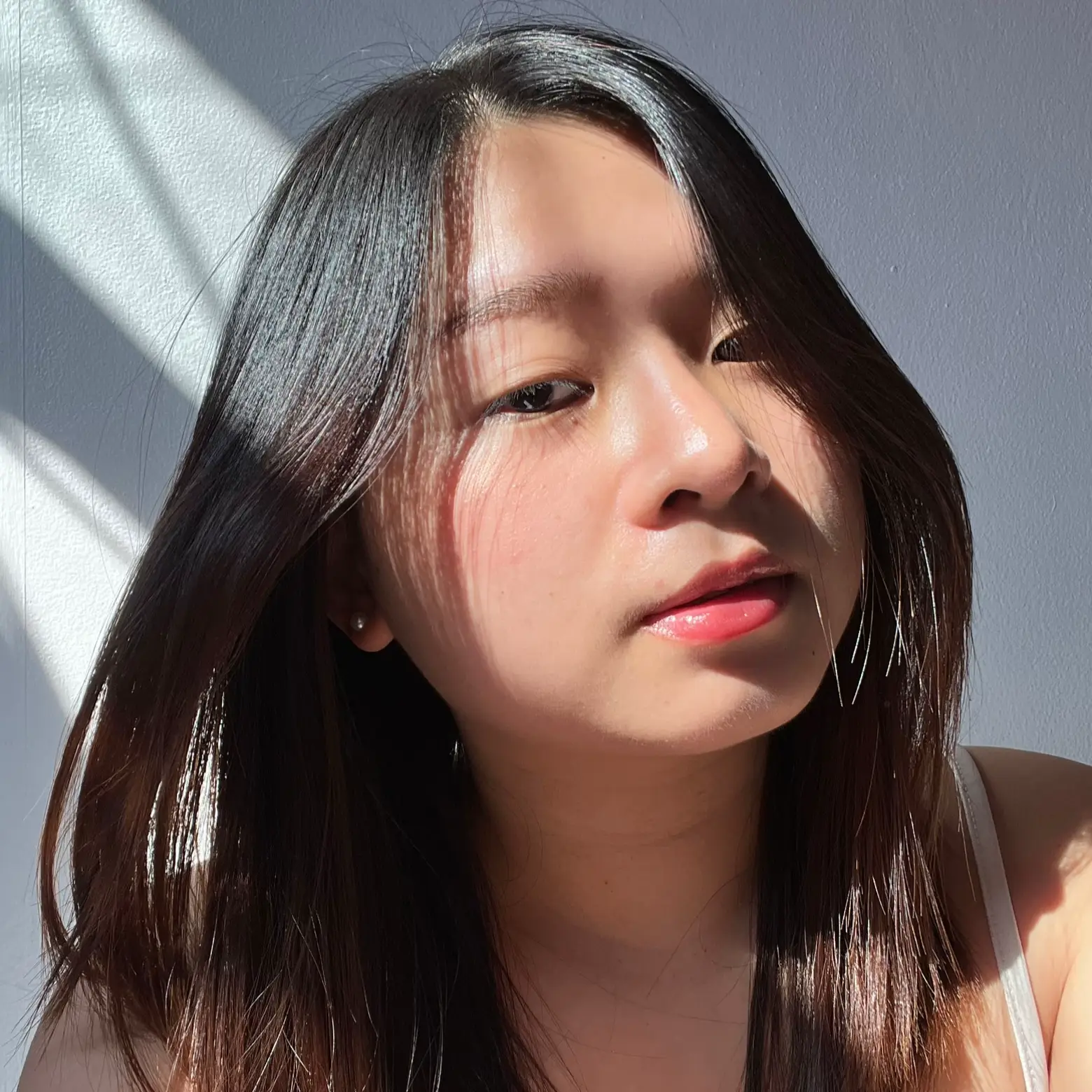 ผิวแบบ Glass Skin ผิวใสเล่นแสง | แกลเลอรีที่โพสต์โดย Pim Rich | Lemon8