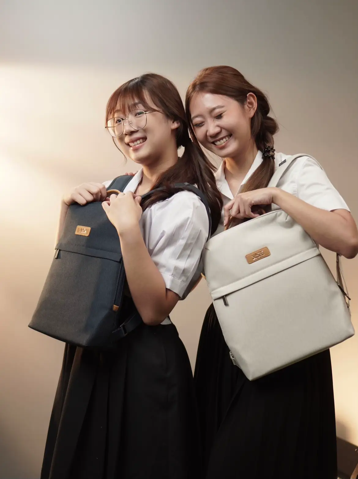 VACK Notebook Bag - กระเป๋าใส่ | แกลเลอรีที่โพสต์โดย VACK Thailand | Lemon8