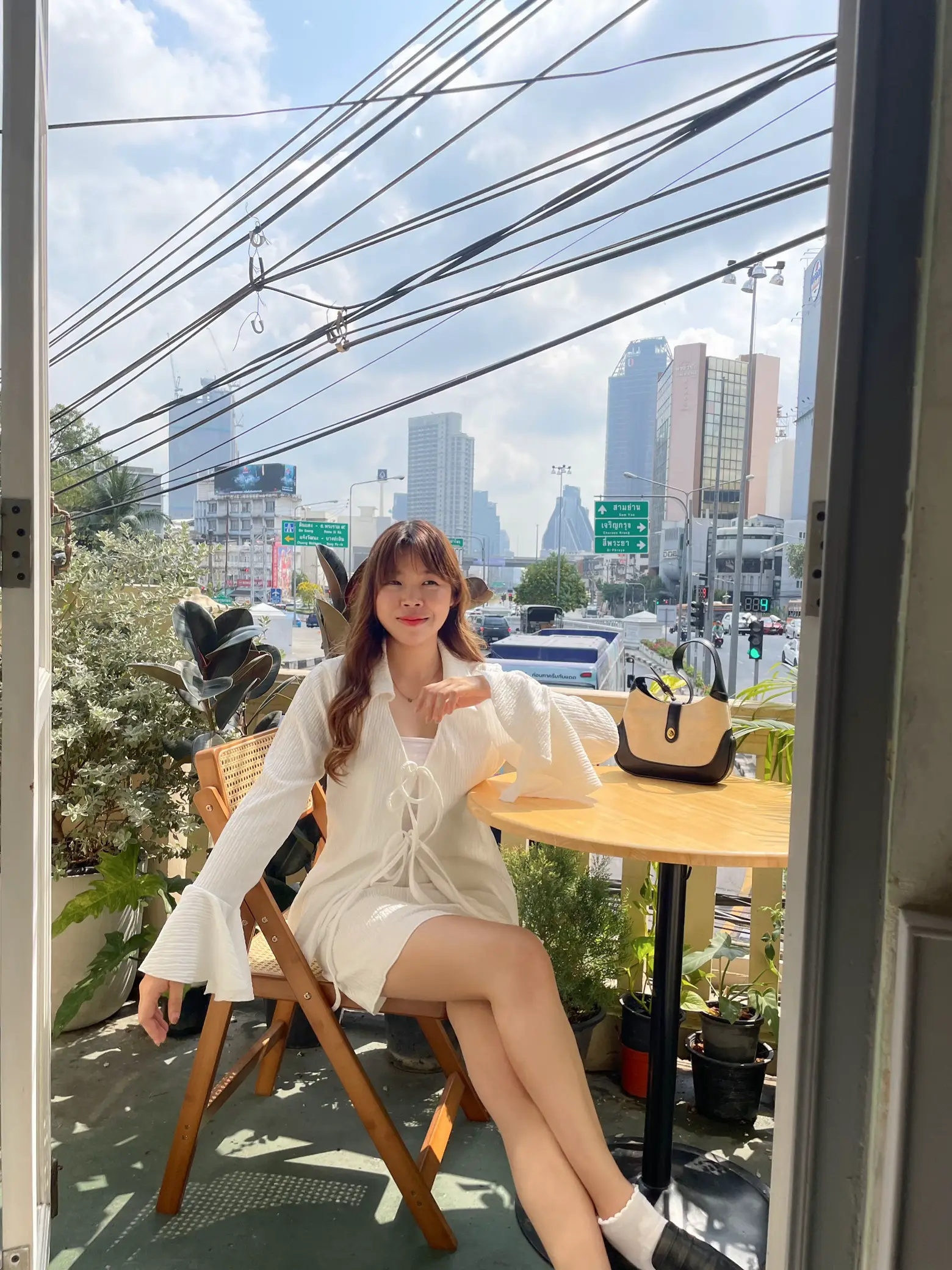 Maithe’ คาเฟ่ไม่ลับย่านหัวลำโพง🏹🥂 | แกลเลอรีที่โพสต์โดย Wiidearin | Lemon8