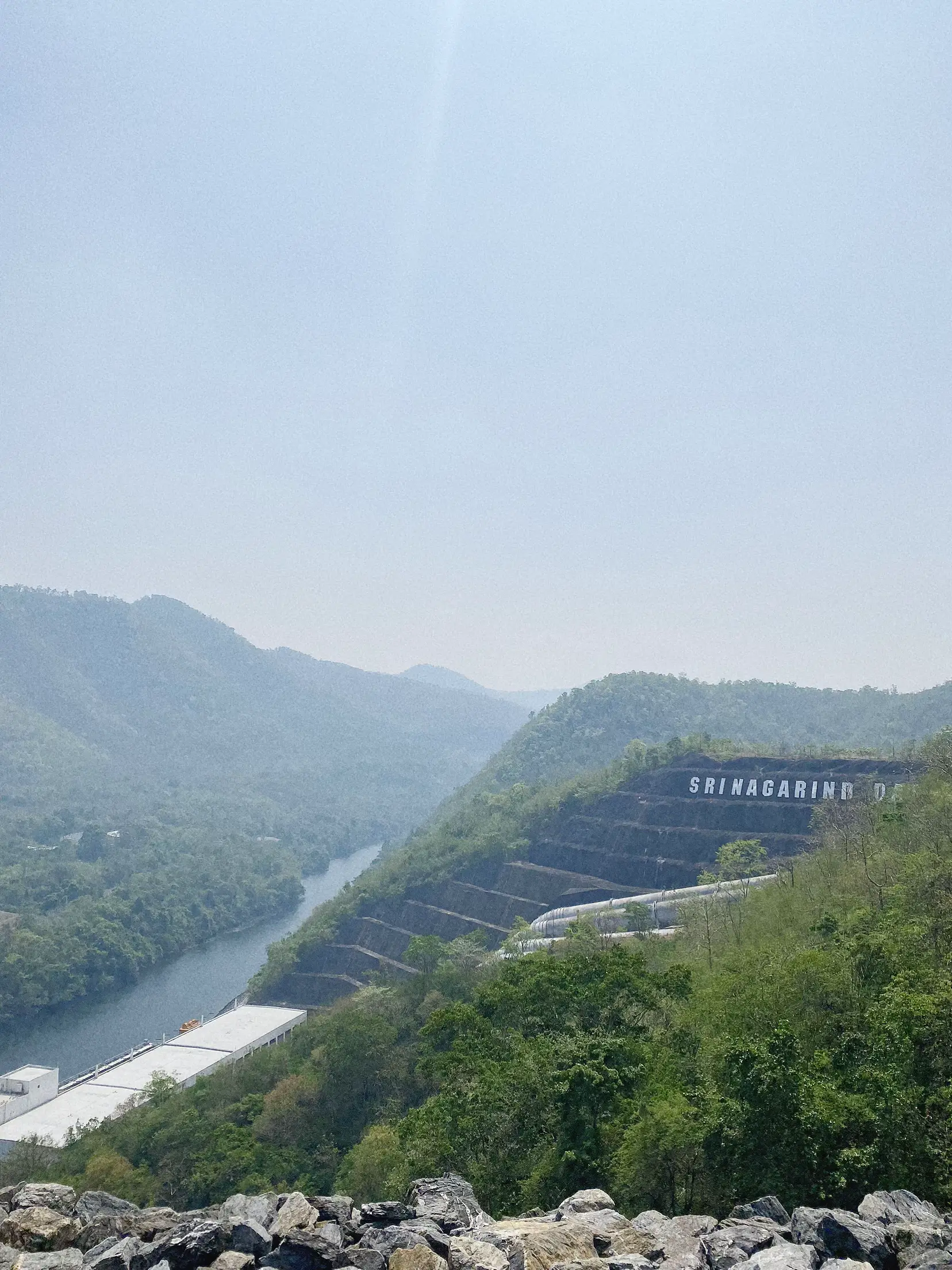 วันหยุดสงกรานต์นี้มีที่เที่ยวแล้วหรือยังงงง? | แกลเลอรีที่โพสต์โดย wwara🍳😋 | Lemon8