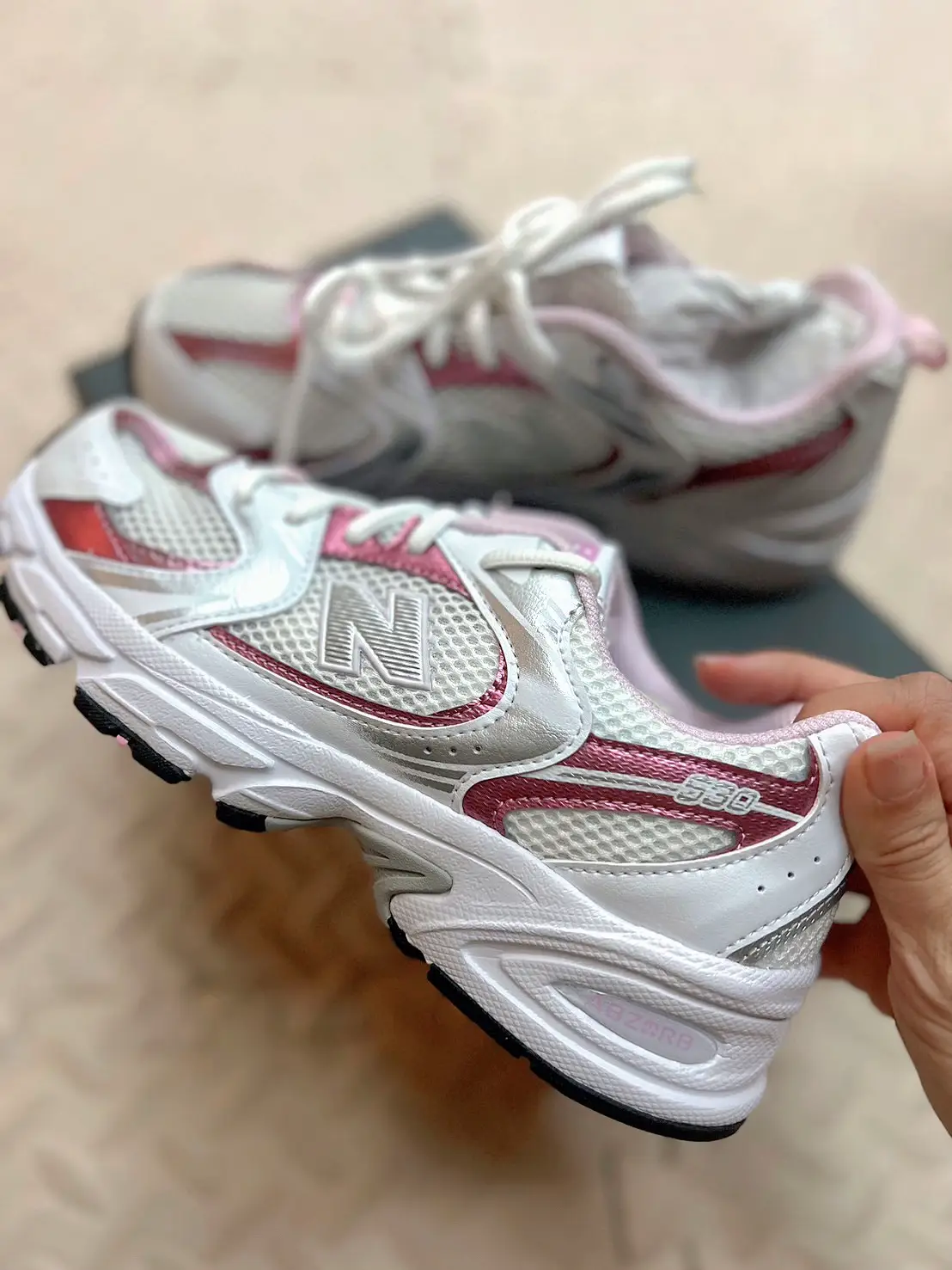 บอกพิกัดซื้อรองเท้า NEW BALANCE จากช็อปในราคา 2200฿ คุ้ม‼️ | แกลเลอรี ...