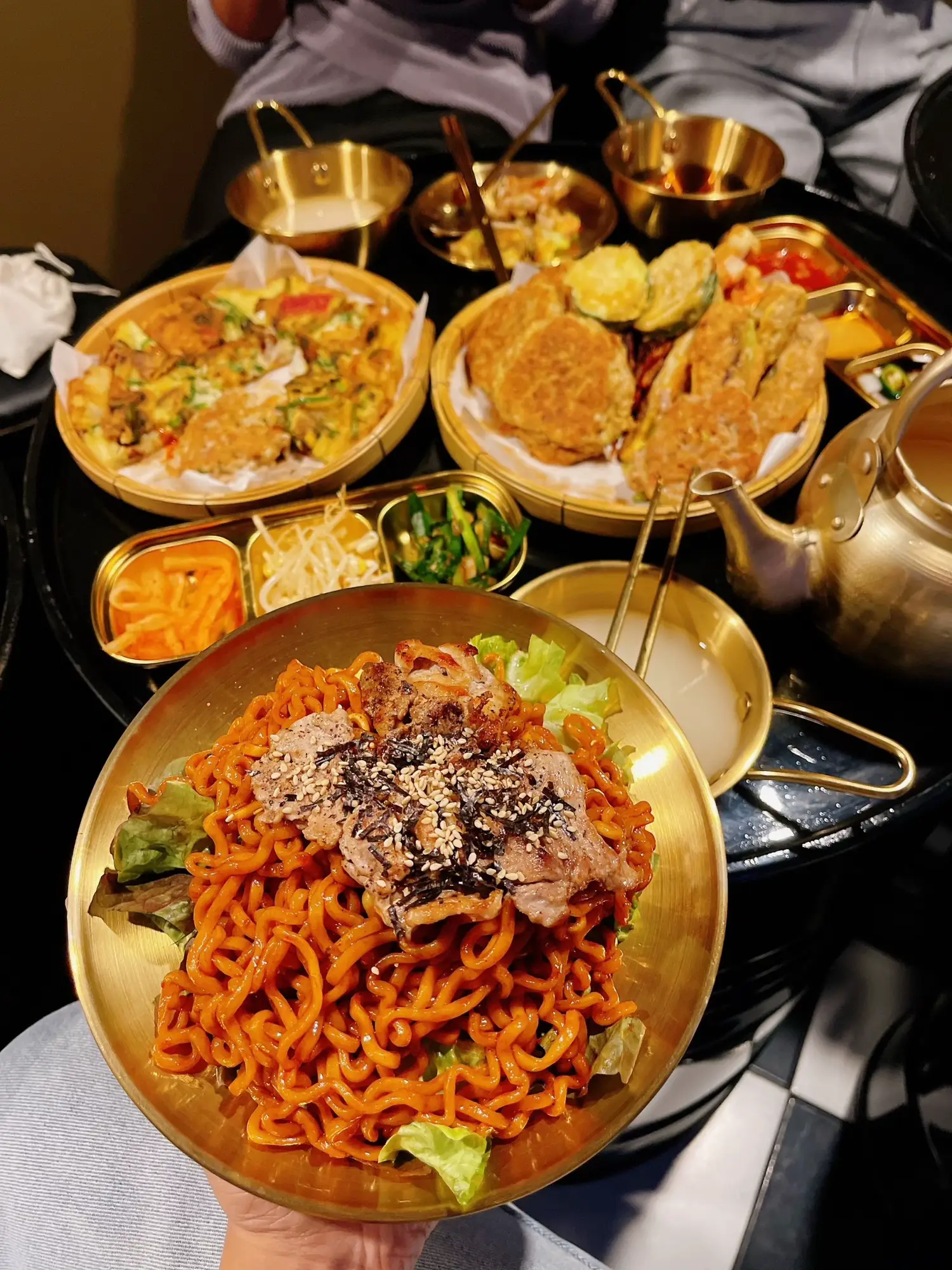 ร้านอาหารและนั่งชิล ฟีลเกาหลีเกาใจ | แกลเลอรีที่โพสต์โดย .RavIn🎖 | Lemon8