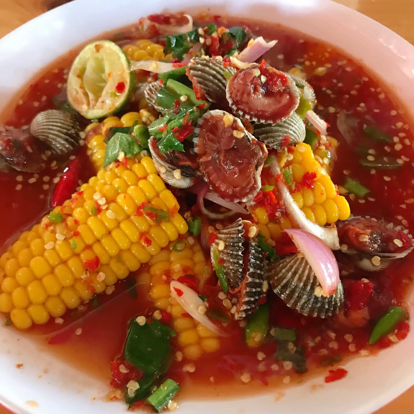 คิดไรไม่ออก !!! บอกส้มตำ 🤭 | แกลเลอรีที่โพสต์โดย 🐰Tom Tam🐰 | Lemon8