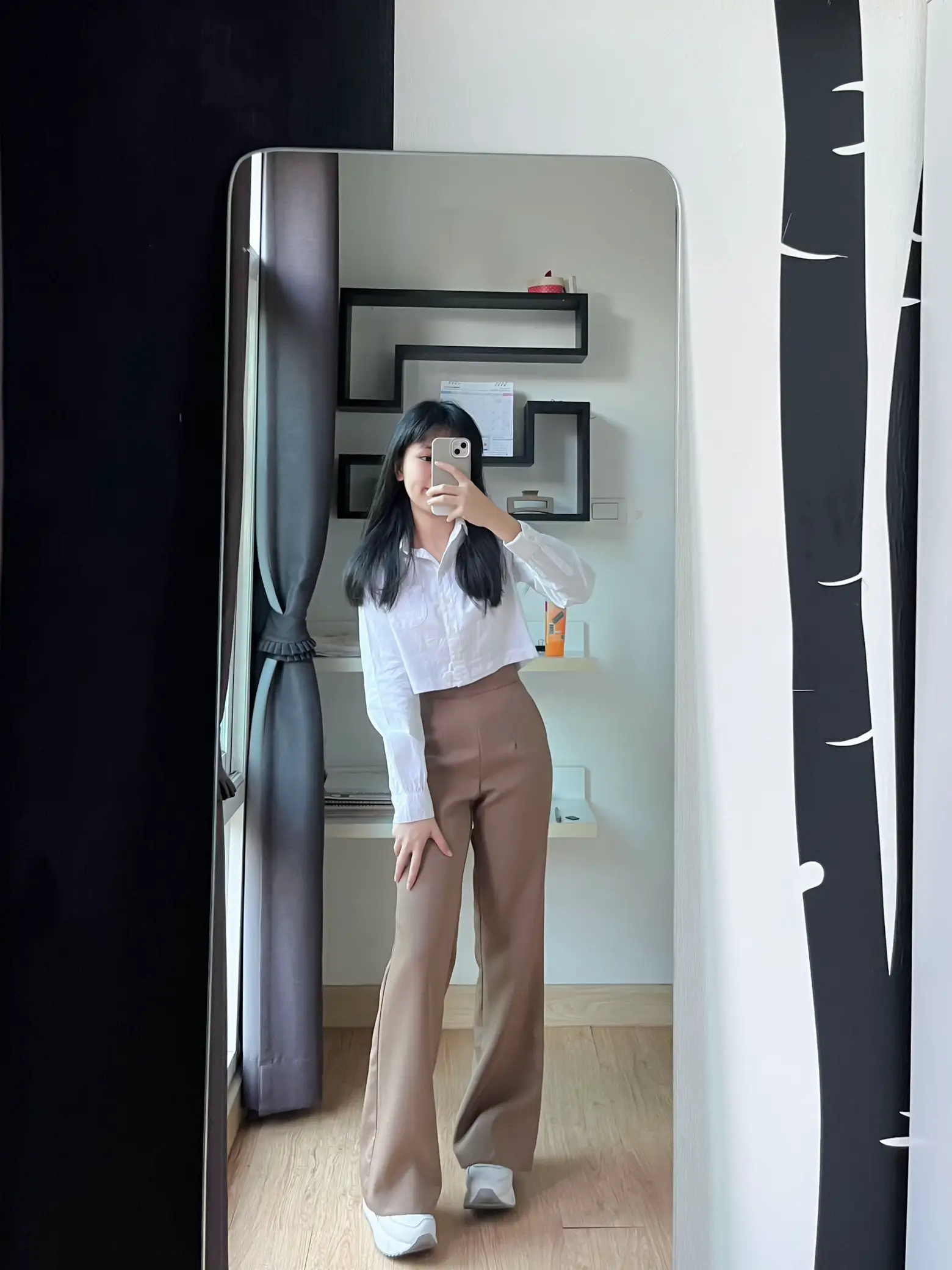Office OOTD 150cm💭Match กางเกงขาม้ากับครอปเชิ้ตขาว🤍 | แกลเลอรีที่โพสต์โดย Boxofsher🎀151cm | Lemon8
