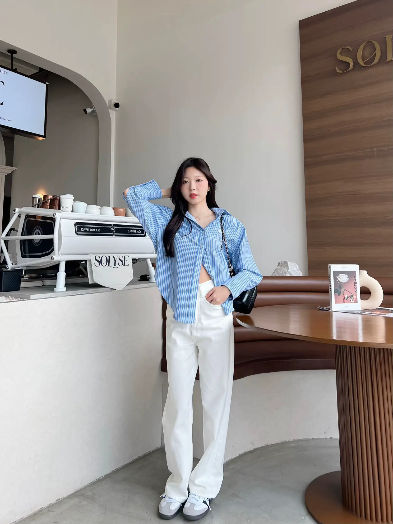 OOTD :: Blue Striped Shirt 🪡🛋️🥛 | แกลเลอรีที่โพสต์โดย Riley.apparels ...